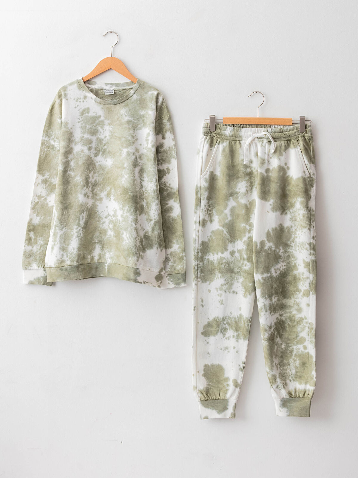 Bisiklet Yaka Batik Desenli Uzun Kollu Erkek Çocuk Sweatshirt ve Eşofman Altı
