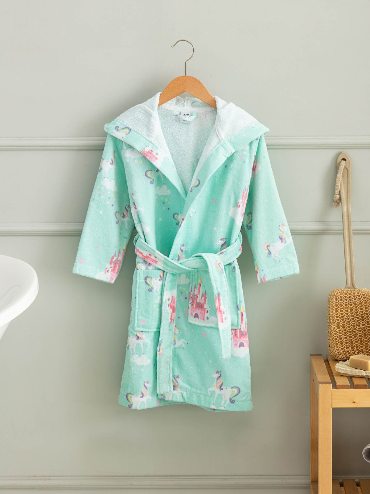 Baskılı Kapüşon Yaka Kız Çocuk Bornoz