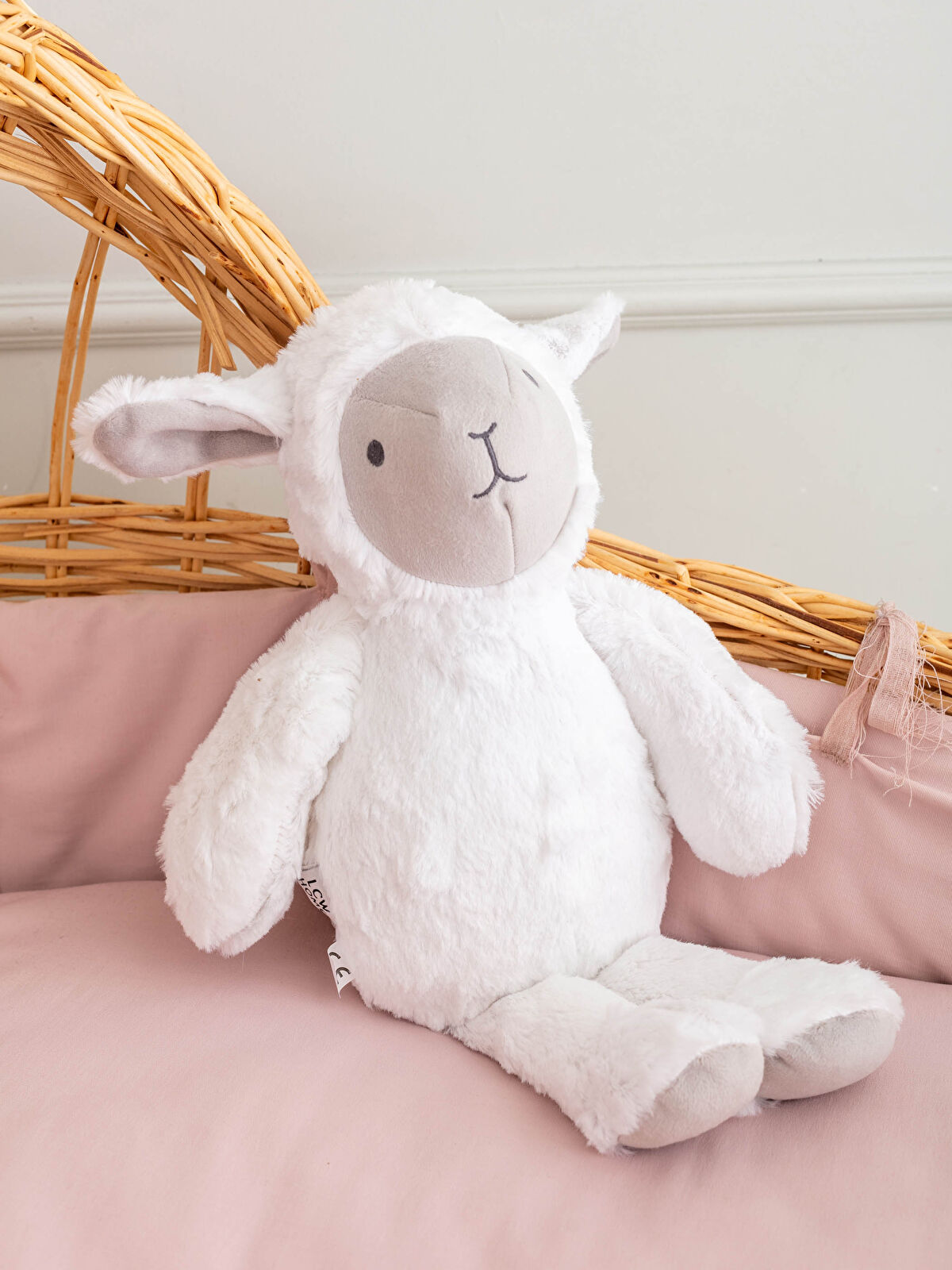 Nakış Detaylı Dolgulu Pelüş Bebek Koyun Kırlent Nakış Detaylı Dolgulu Pelüş Bebek Koyun Kırlent