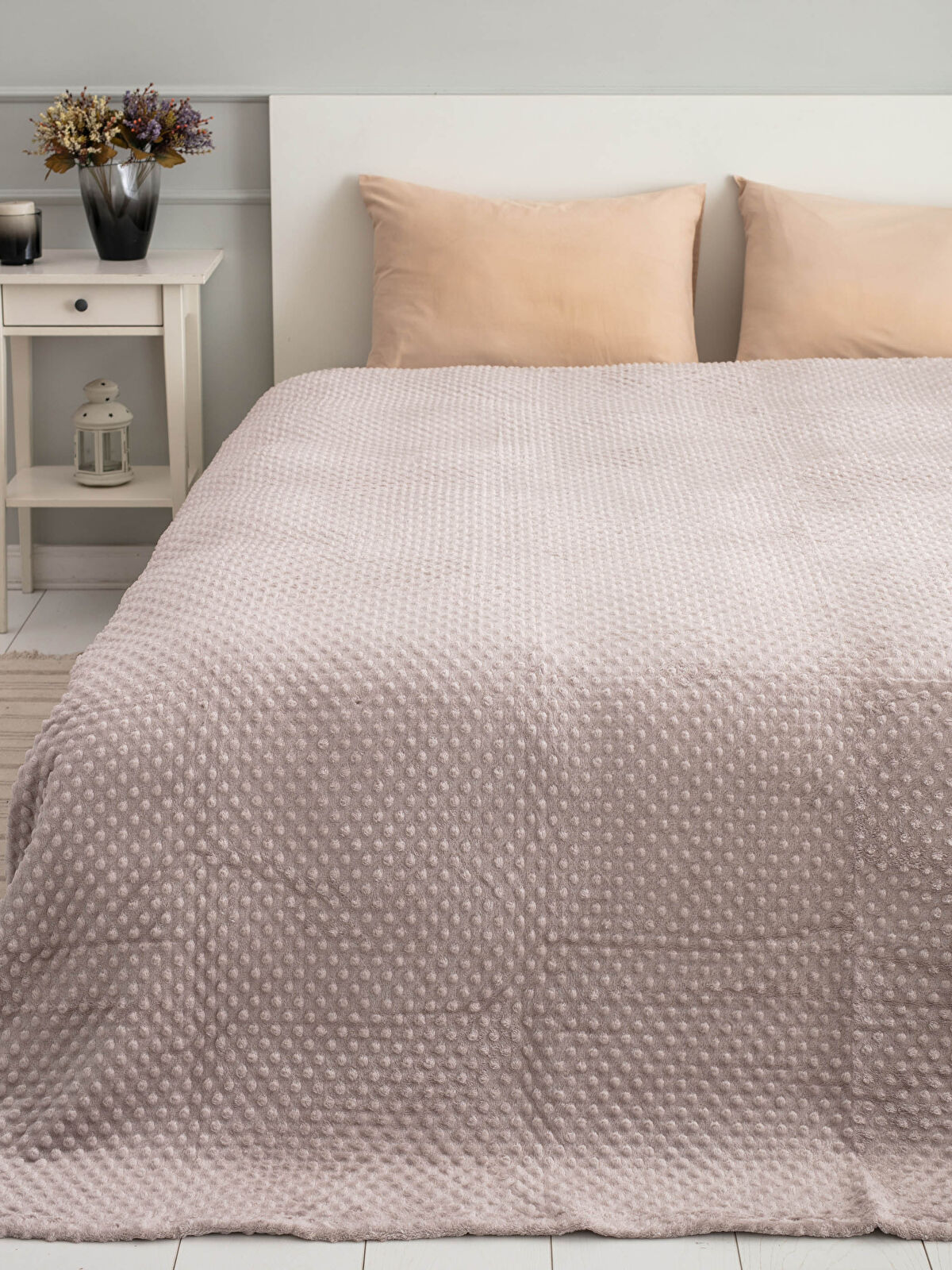 Çift Kişilik Tomurcuk Desenli Wellsoft Battaniye 220x240 Cm Çift Kişilik Tomurcuk Desenli Wellsoft Battaniye 220x240 Cm