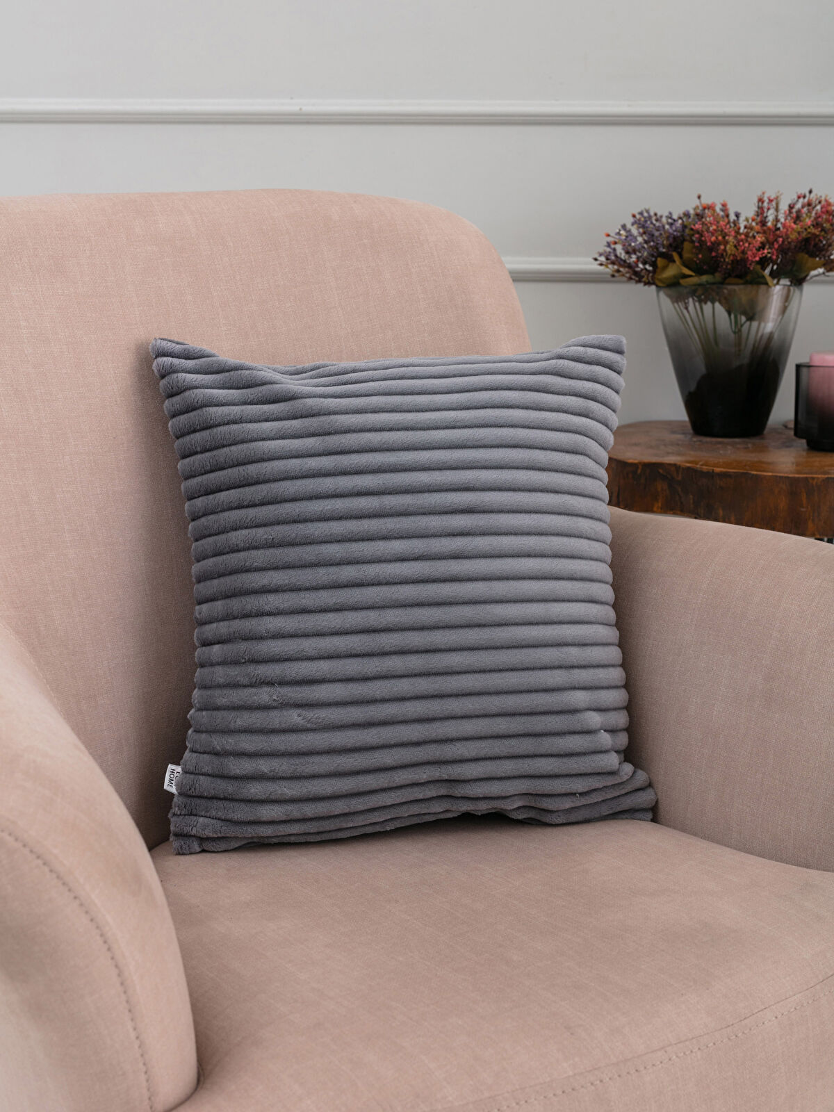 Dolgulu Wellsoft Kırlent 45x45 Cm