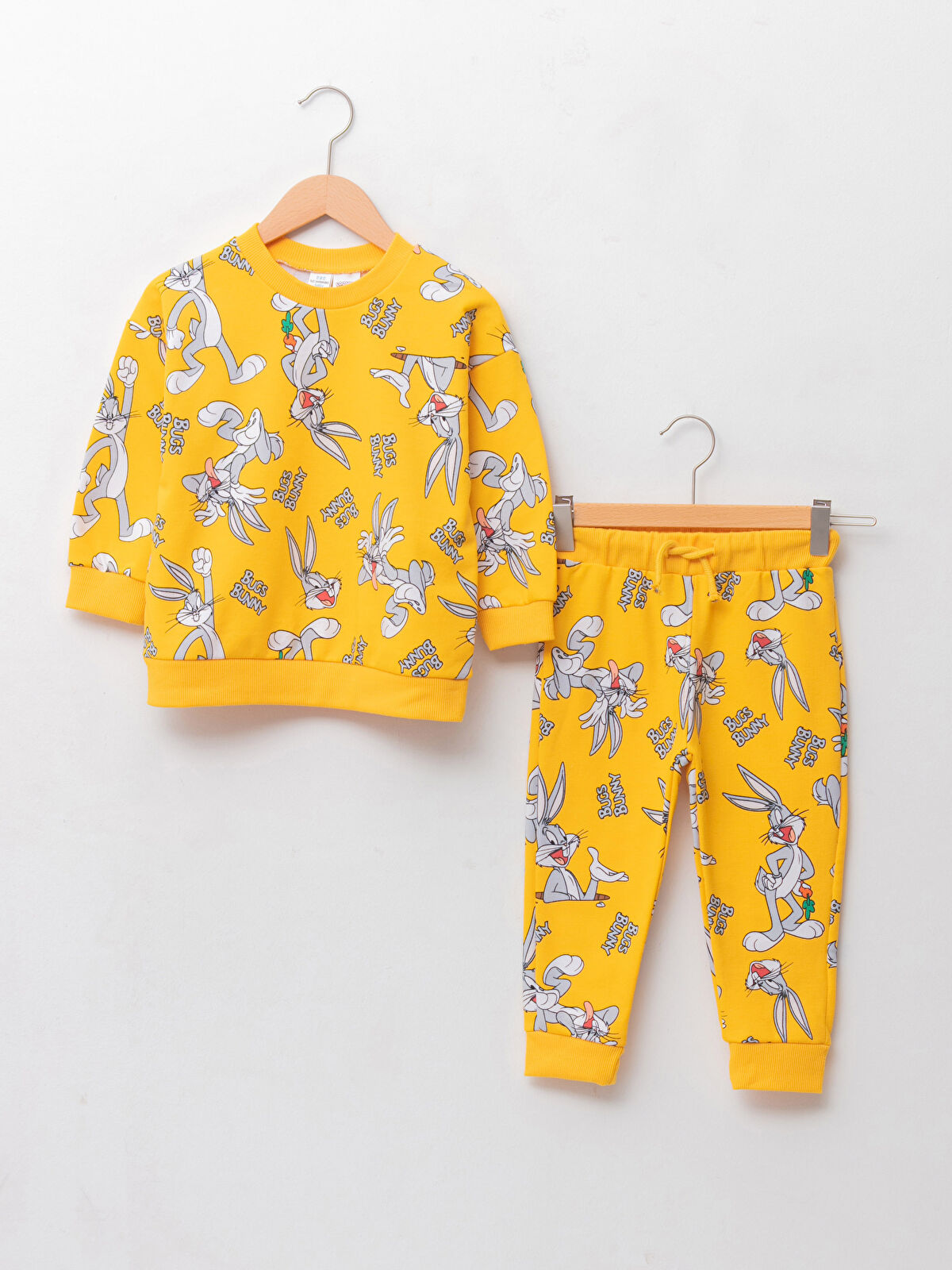 Bisiklet Yaka Uzun Kollu Bugs Bunny Baskılı Erkek Bebek Sweatshirt ve Pantolon 2'li Takım