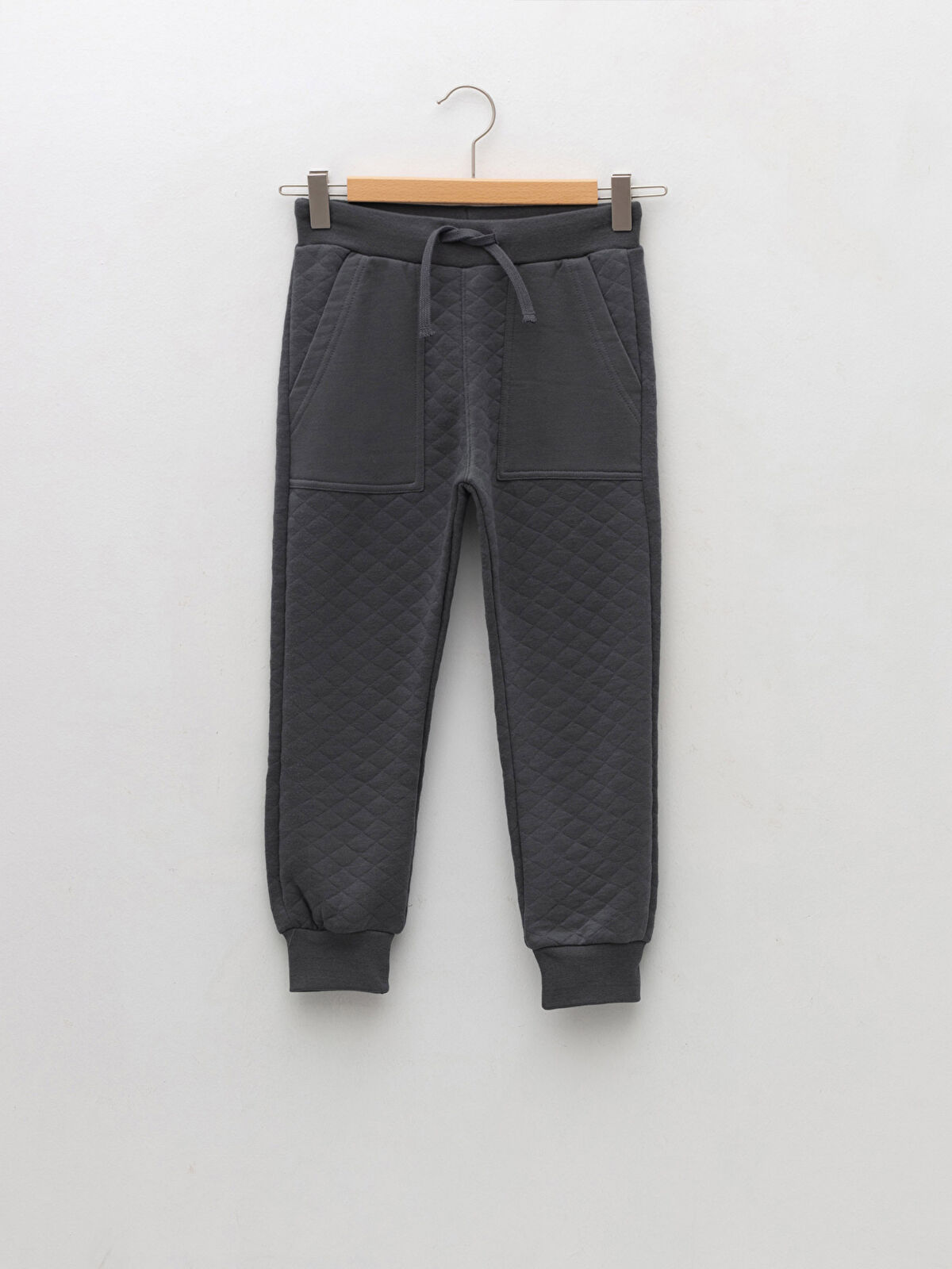 Beli Lastikli Kapitone Desenli Erkek Çocuk Jogger Eşofman Altı