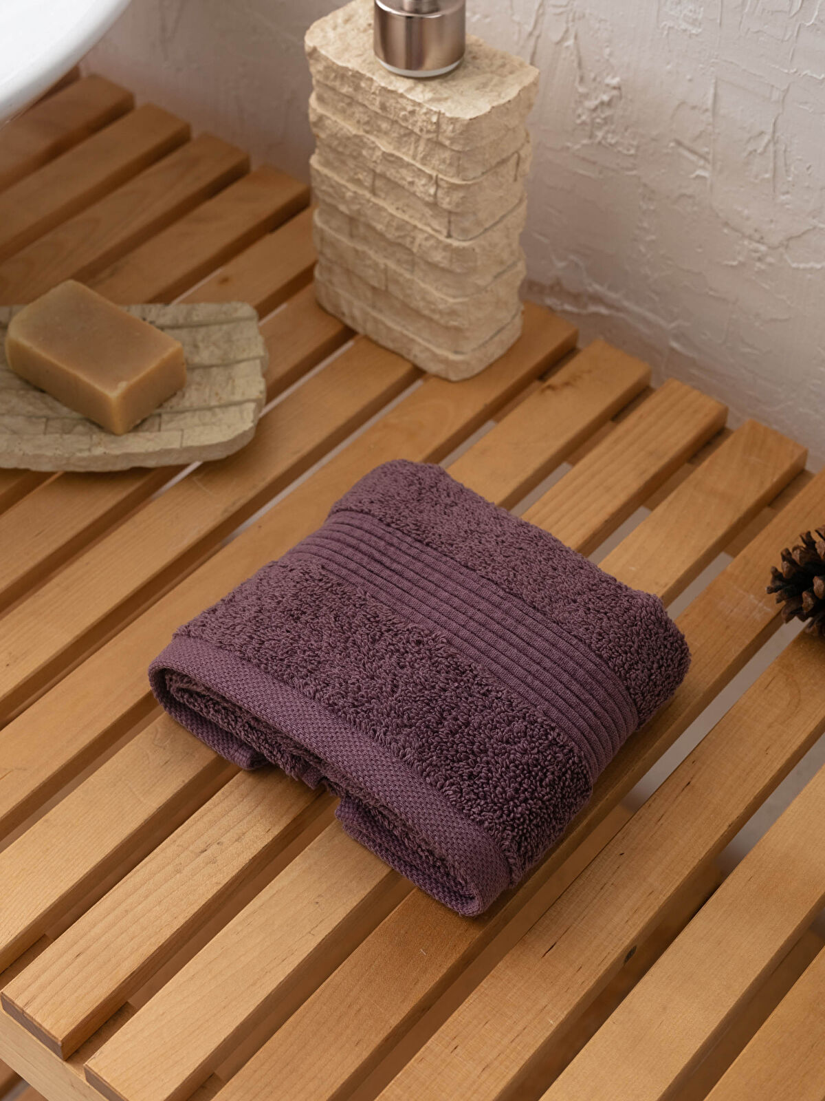 Çizgi Detaylı Düz El Havlusu 30x50 Cm