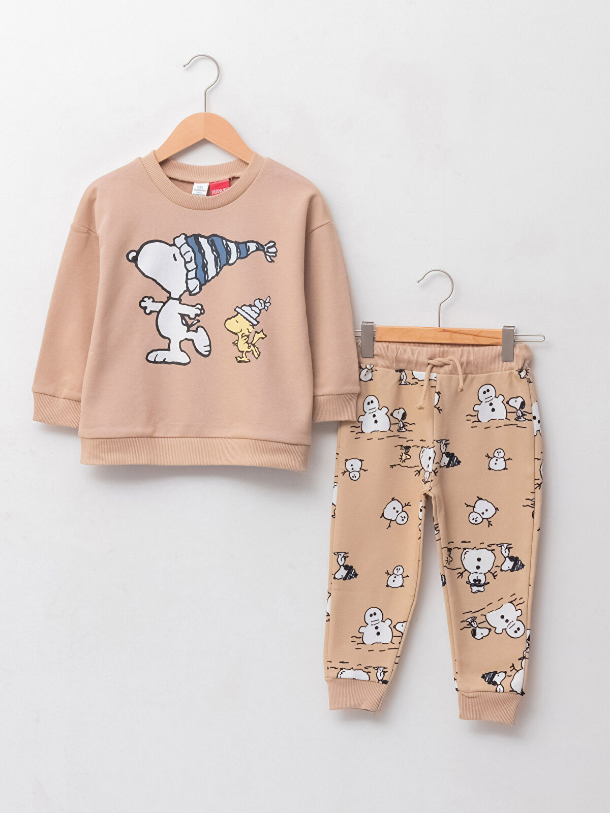 Bisiklet Yaka Uzun Kollu Snoopy Baskılı Sweatshirt ve Jogger Pantolon 2'li Takım