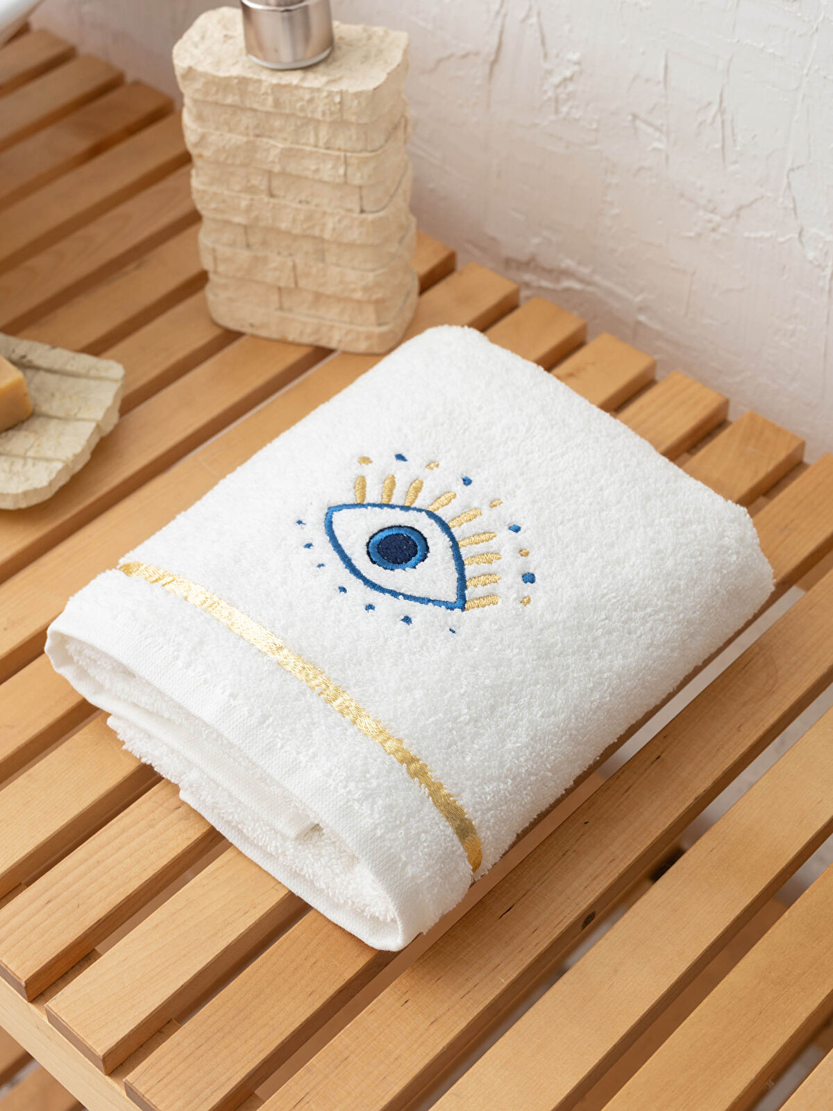 Nakış Detaylı Yüz Havlusu 50x80 Cm