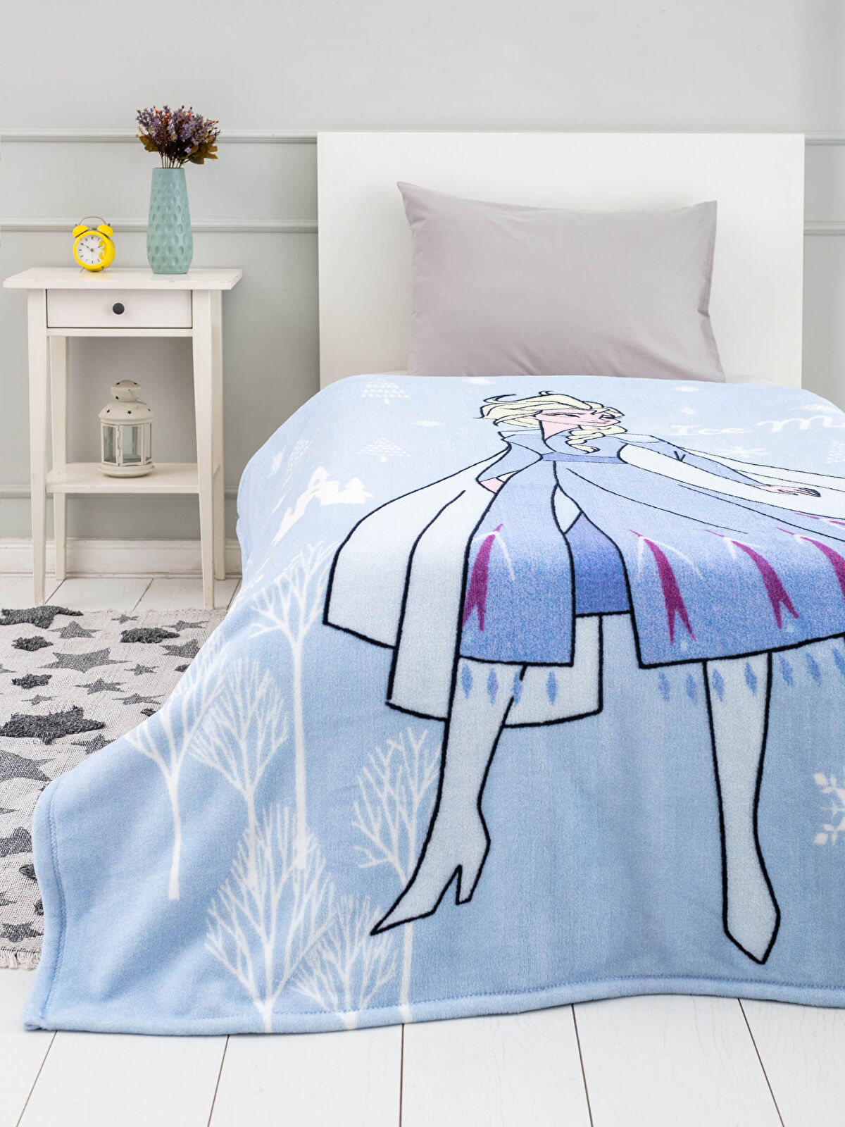 Frozen Lisanslı Tek Kişilik Kız Çocuk Battaniye 150x200 Cm Frozen Lisanslı Tek Kişilik Kız Çocuk Battaniye 150x200 Cm