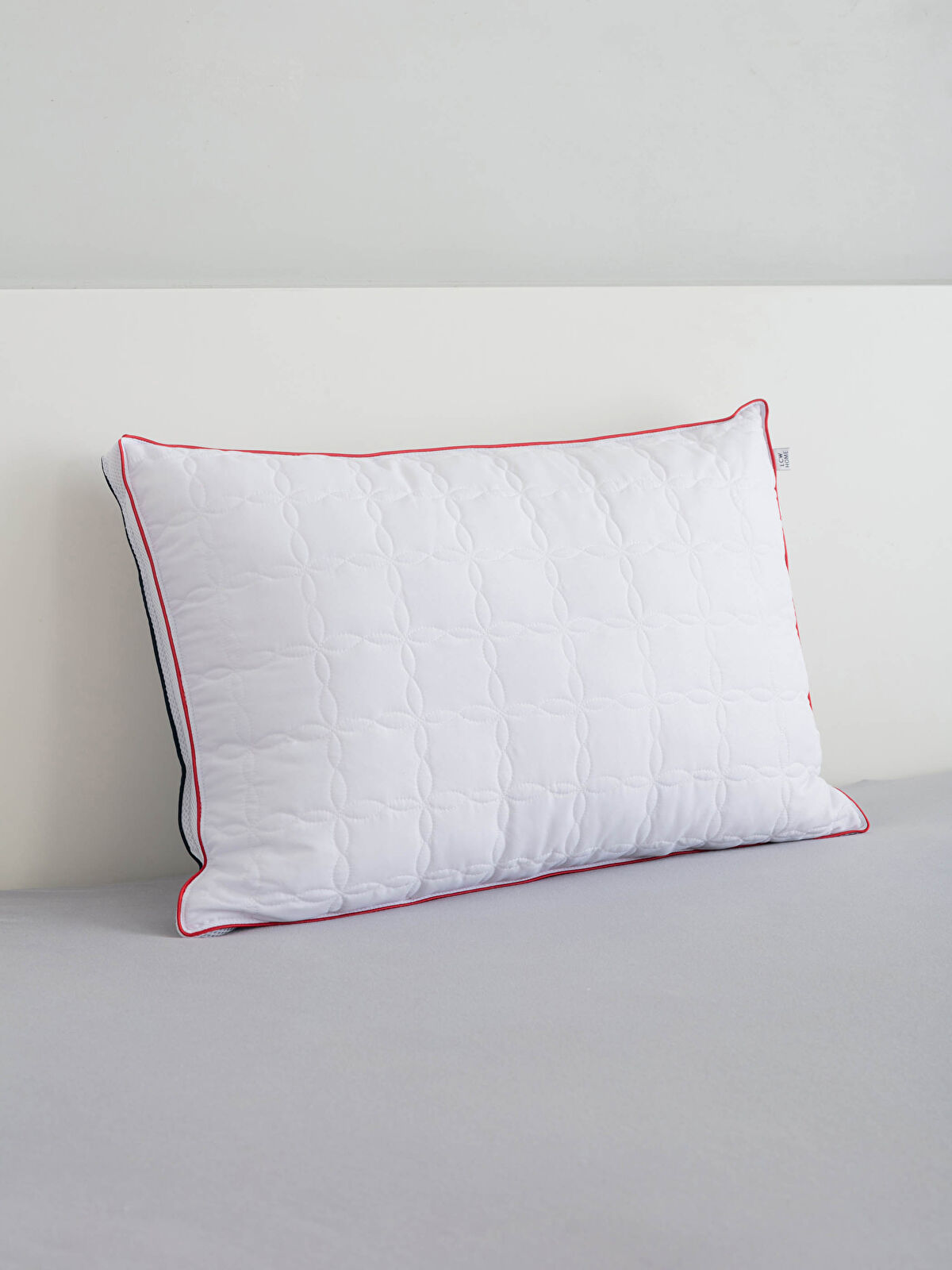 Klimalı Polyester Yastık 50x70 Cm Klimalı Polyester Yastık 50x70 Cm