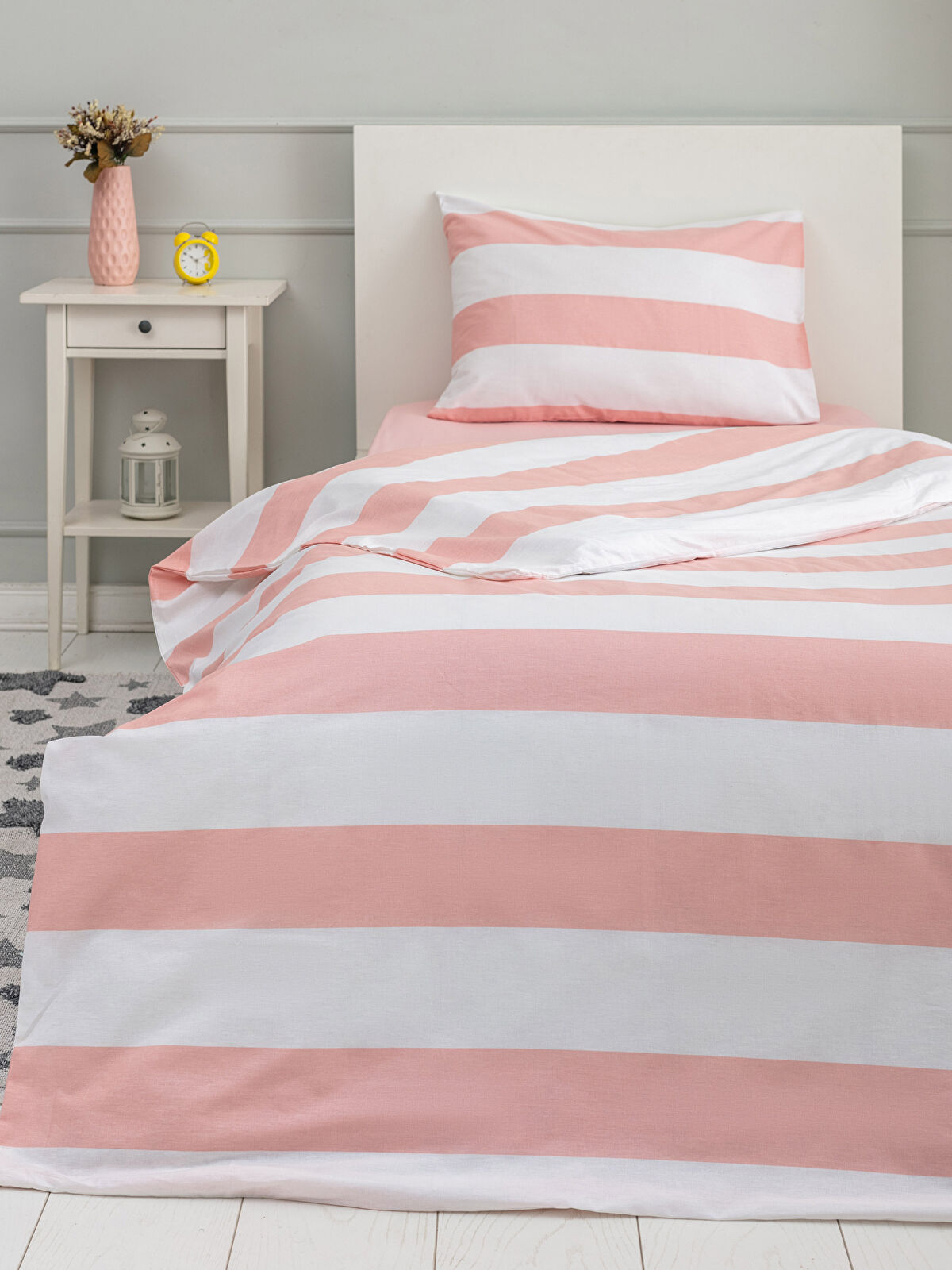 Çizgili Dokuma Kız Çocuk Nevresim Takımı