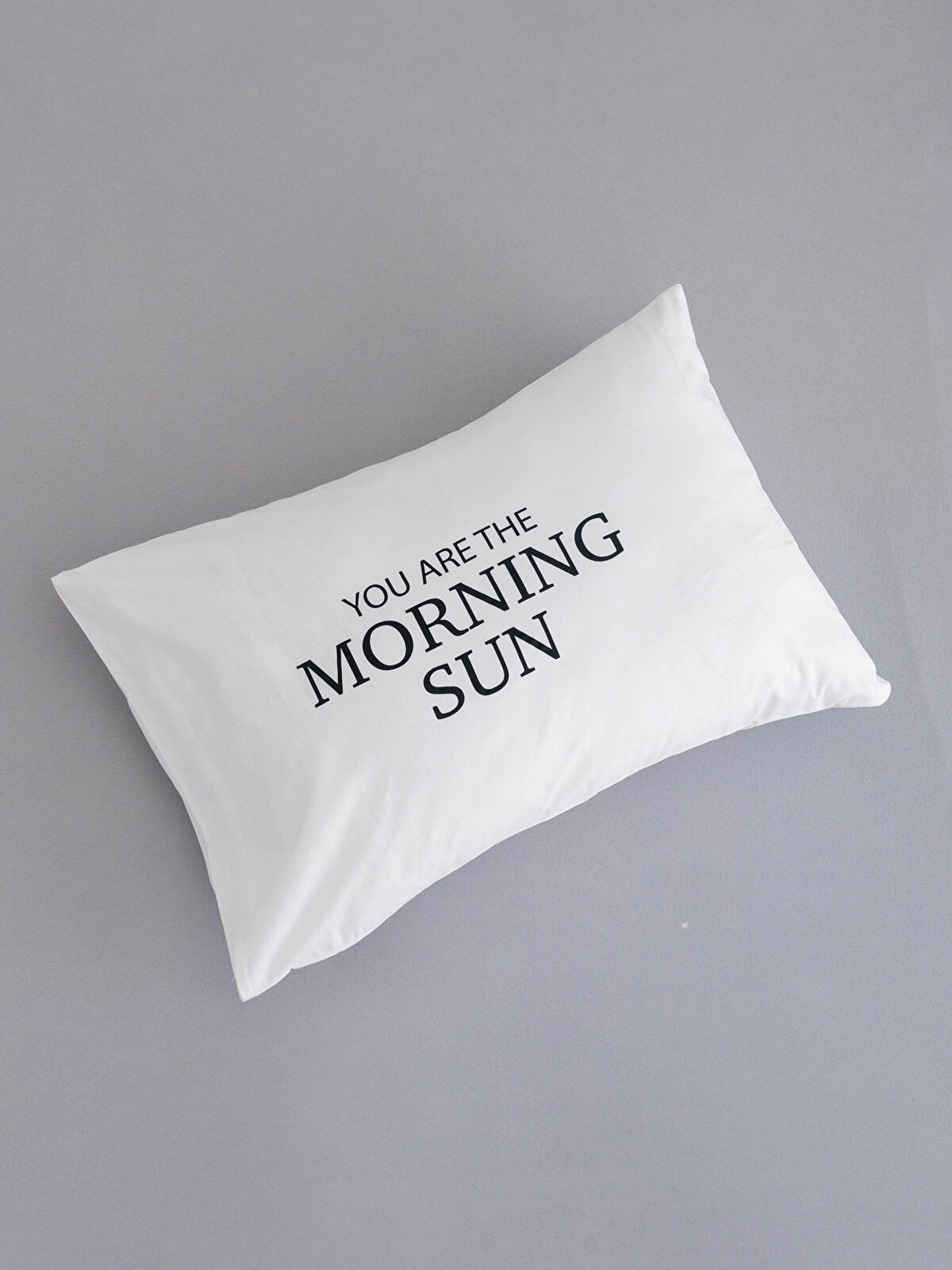 Slogan Baskılı Dokuma Yastık Kılıfı 50x70 Cm Slogan Baskılı Dokuma Yastık Kılıfı 50x70 Cm