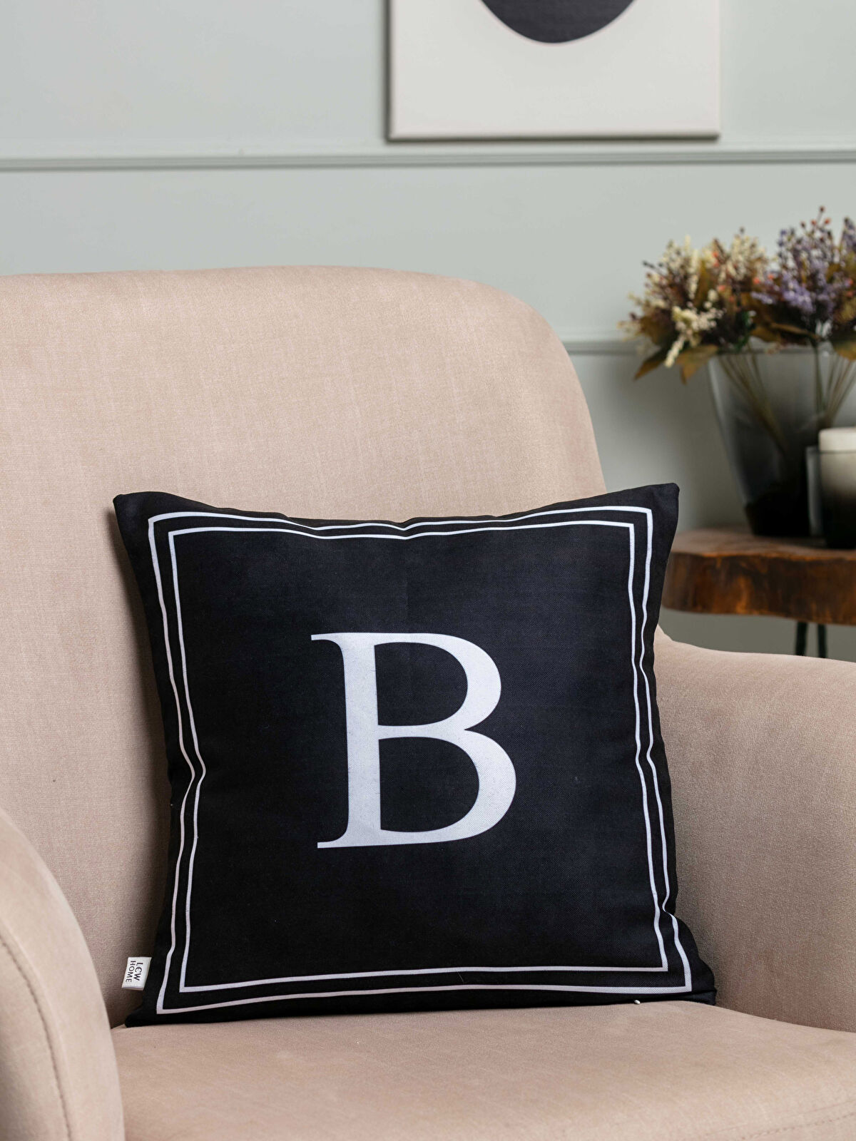 B Harfi Baskılı Petek Kırlent Kılıfı 45x45 Cm