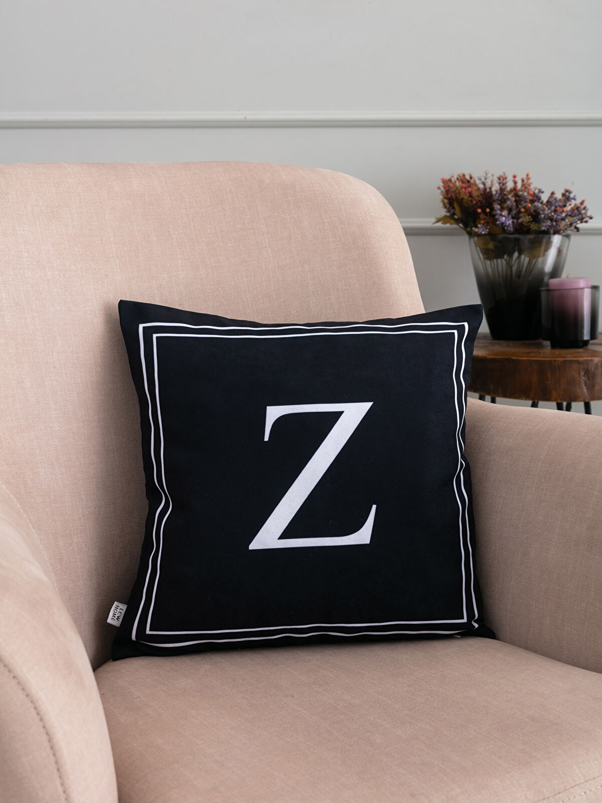 Z Harfi Baskılı Kırlent Kılıfı 45x45 Cm