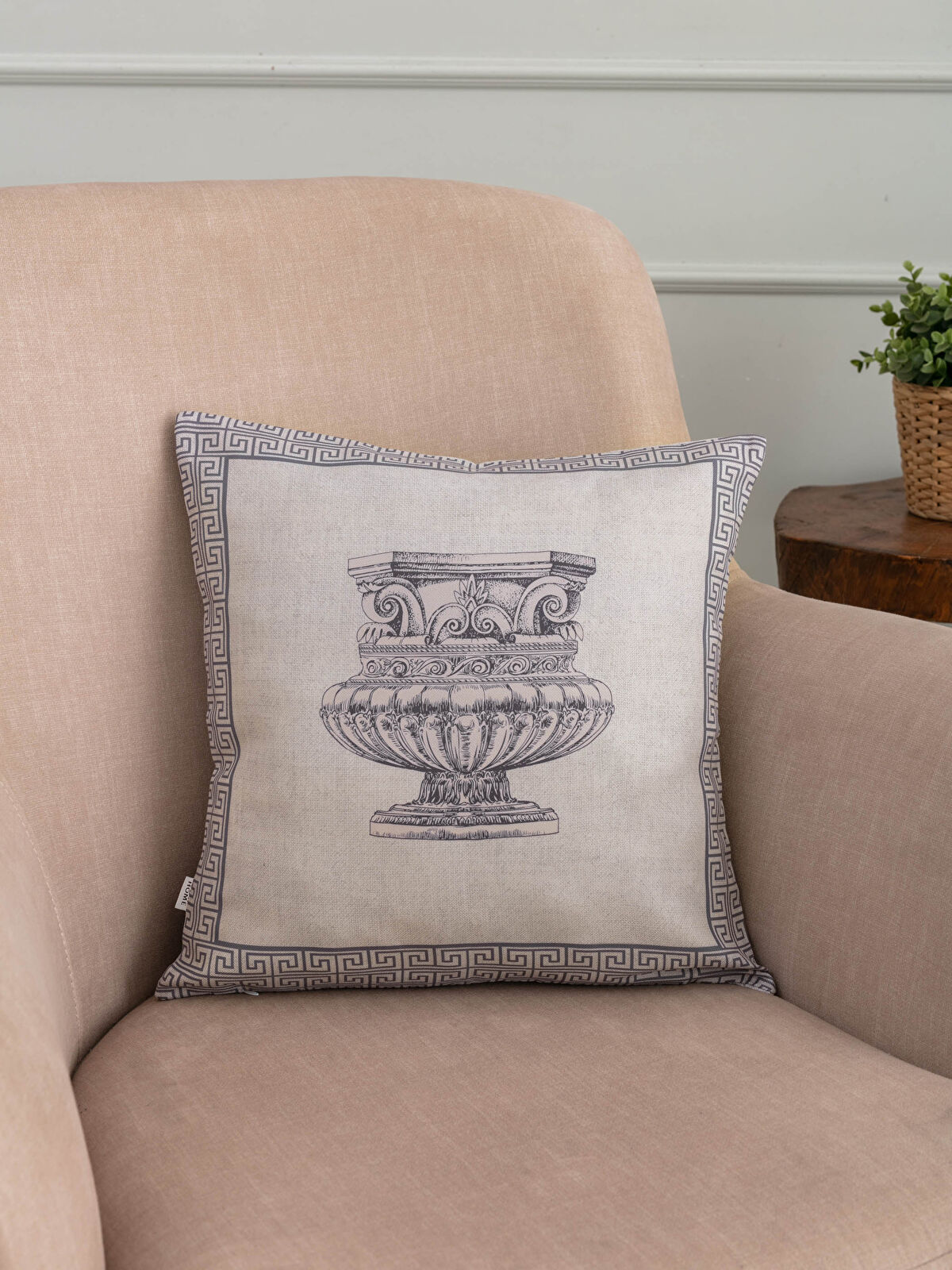 Baskılı Petek Kırlent Kılıfı 45x45 Cm