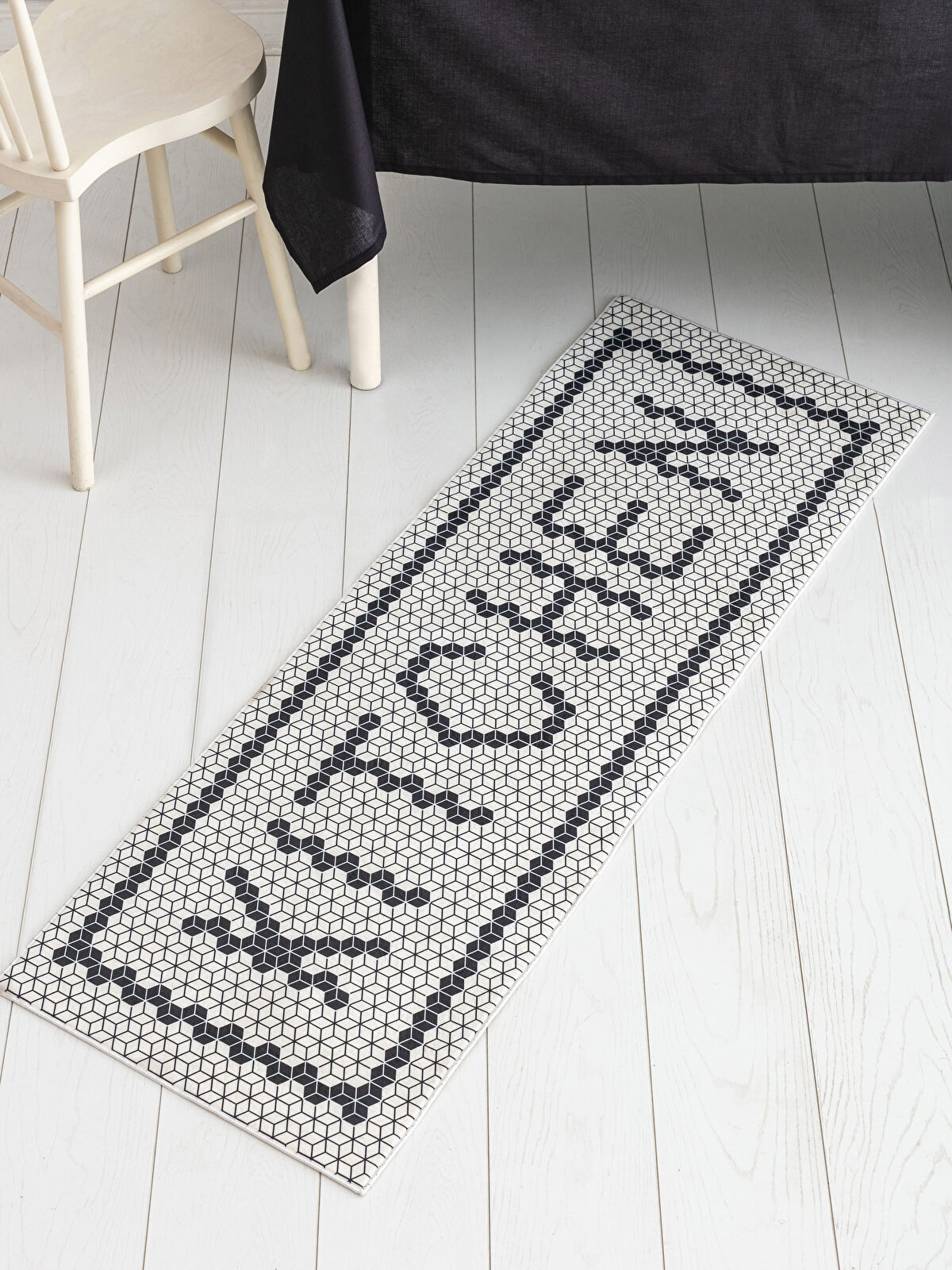 Slogan Baskılı Halı 60x160 Cm Slogan Baskılı Halı 60x160 Cm