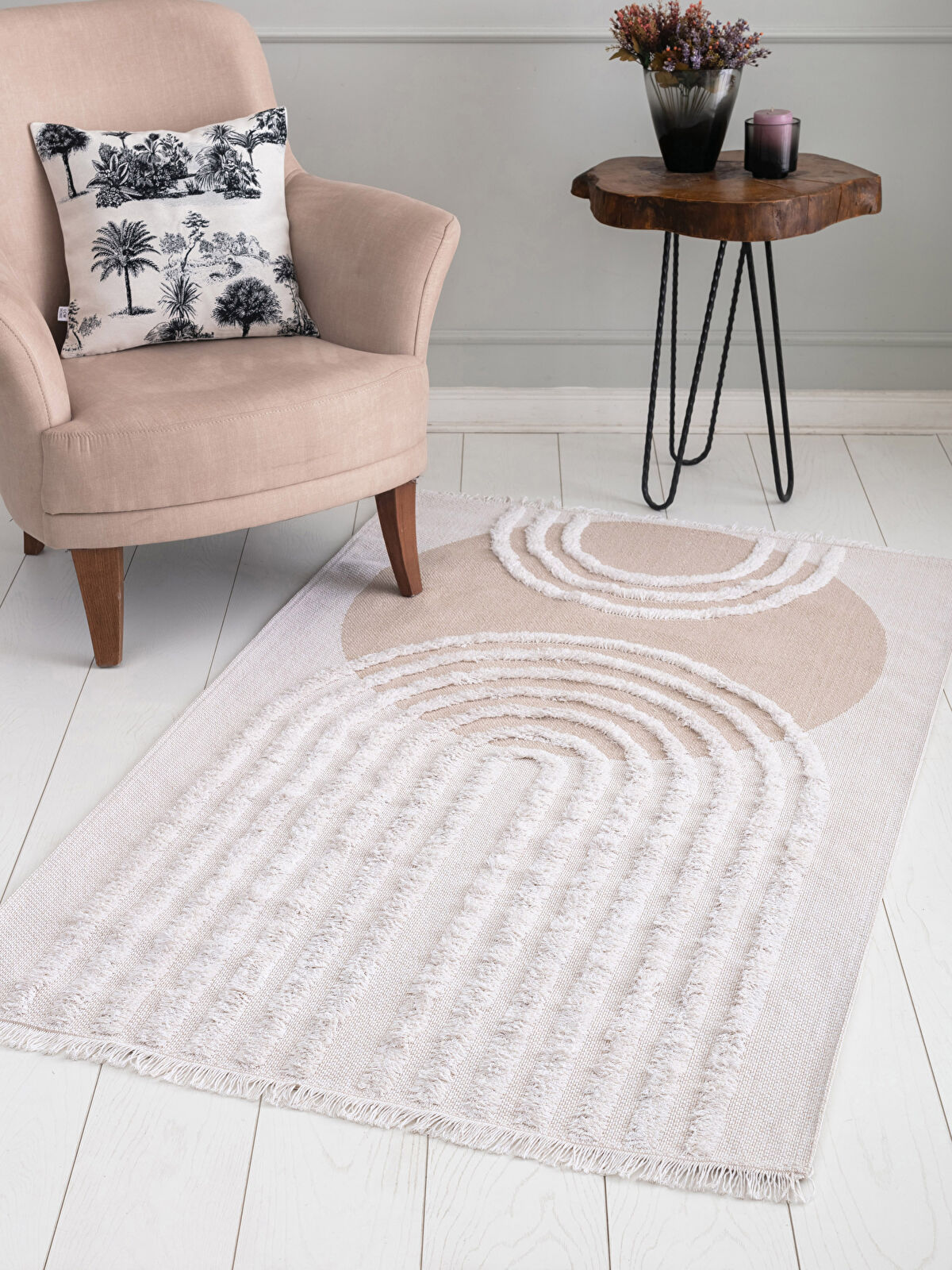 Kendinden Desenli Saçaklı Halı 120x180 Cm