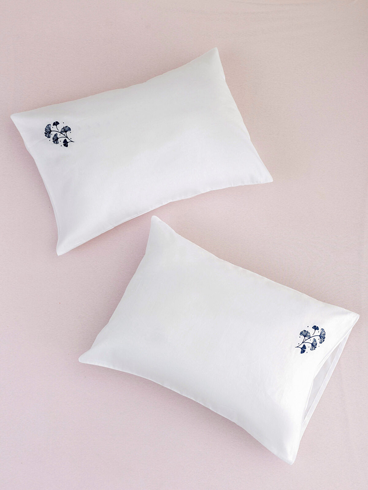 Nakış Detaylı Saten Yastık Kılıfı 2'li 50x70 Cm