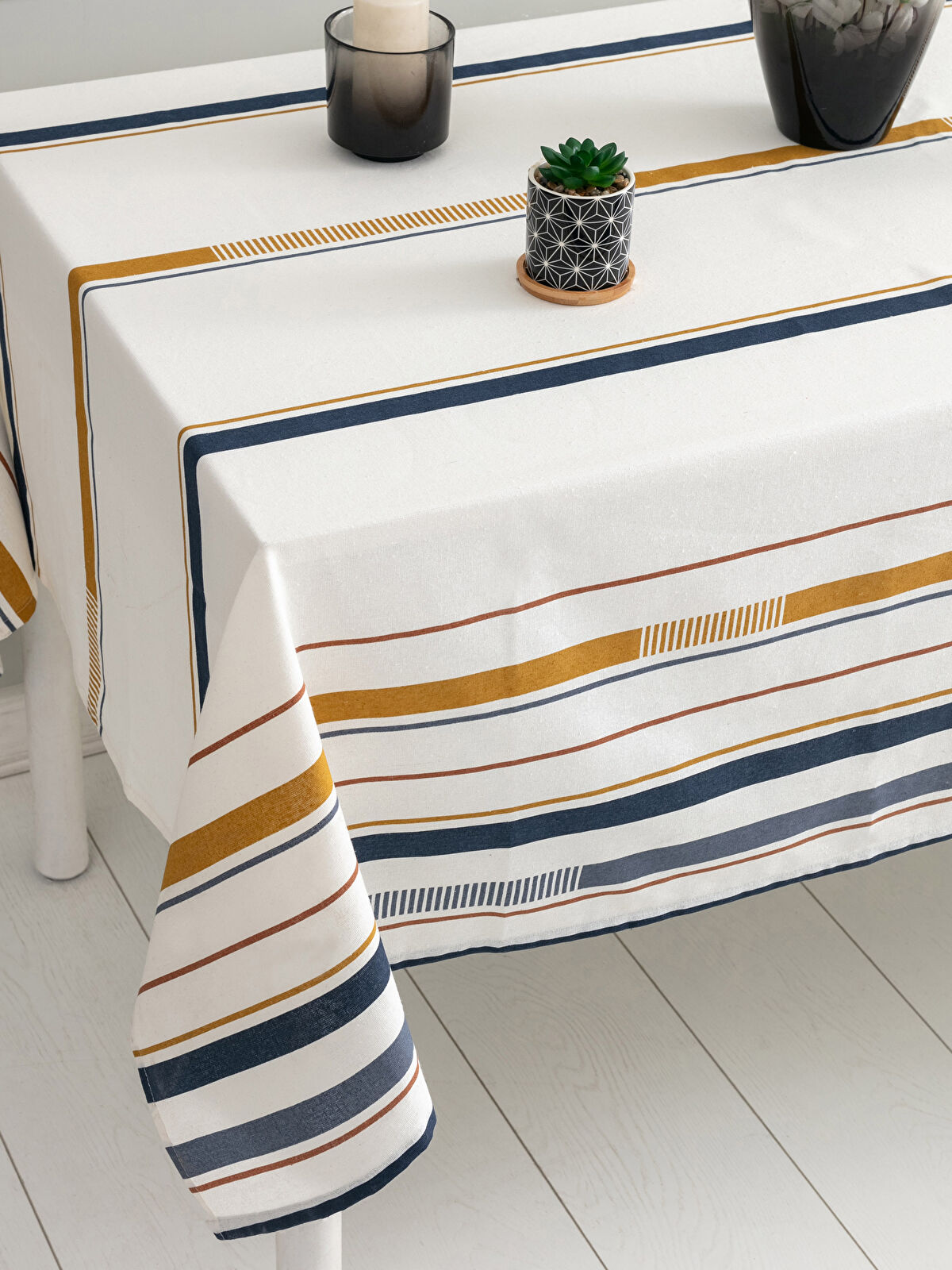 Baskılı Pamuklu Masa Örtüsü 150x220 Cm