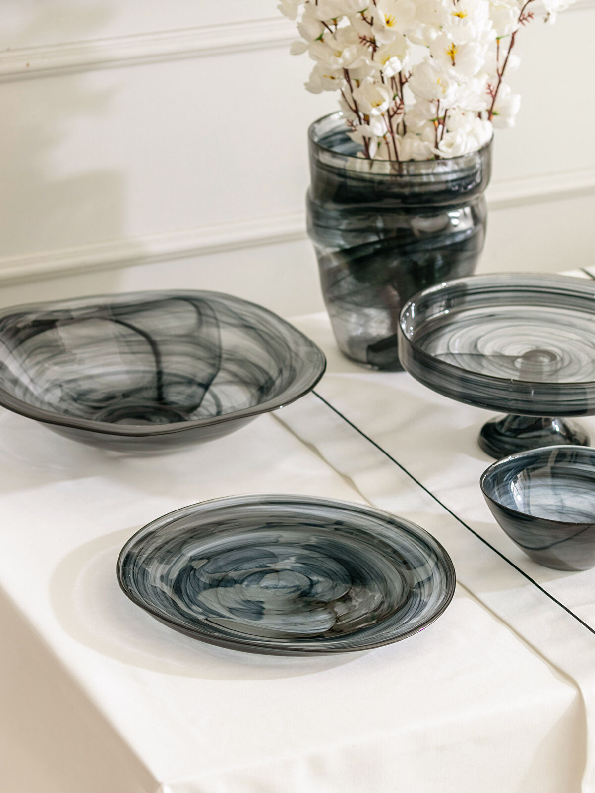 GAMZE SARAÇOĞLU X LCW HOME CAM TABAK - RENK BLOKLU DESENLİ 26 CM GAMZE SARAÇOĞLU X LCW HOME CAM TABAK - RENK BLOKLU DESENLİ 26 CM