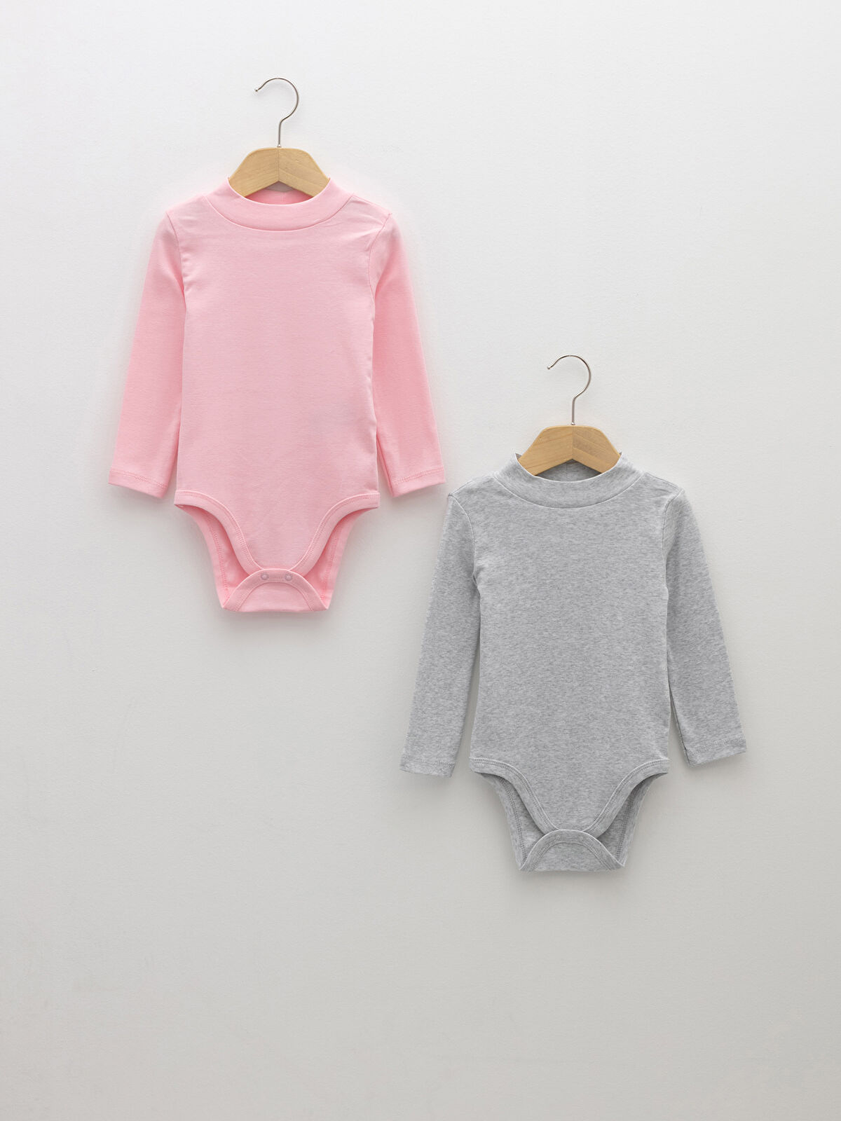 Yarım Balıkçı Yaka Uzun Kollu Basic Kız Bebek Çıtçıtlı Body 2'li