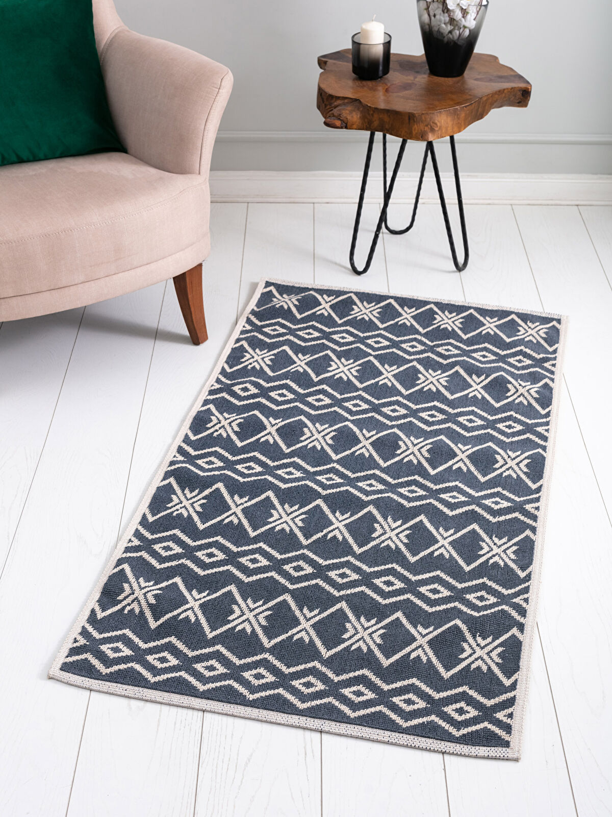 Etnik Desenli Halı 80x150 Cm