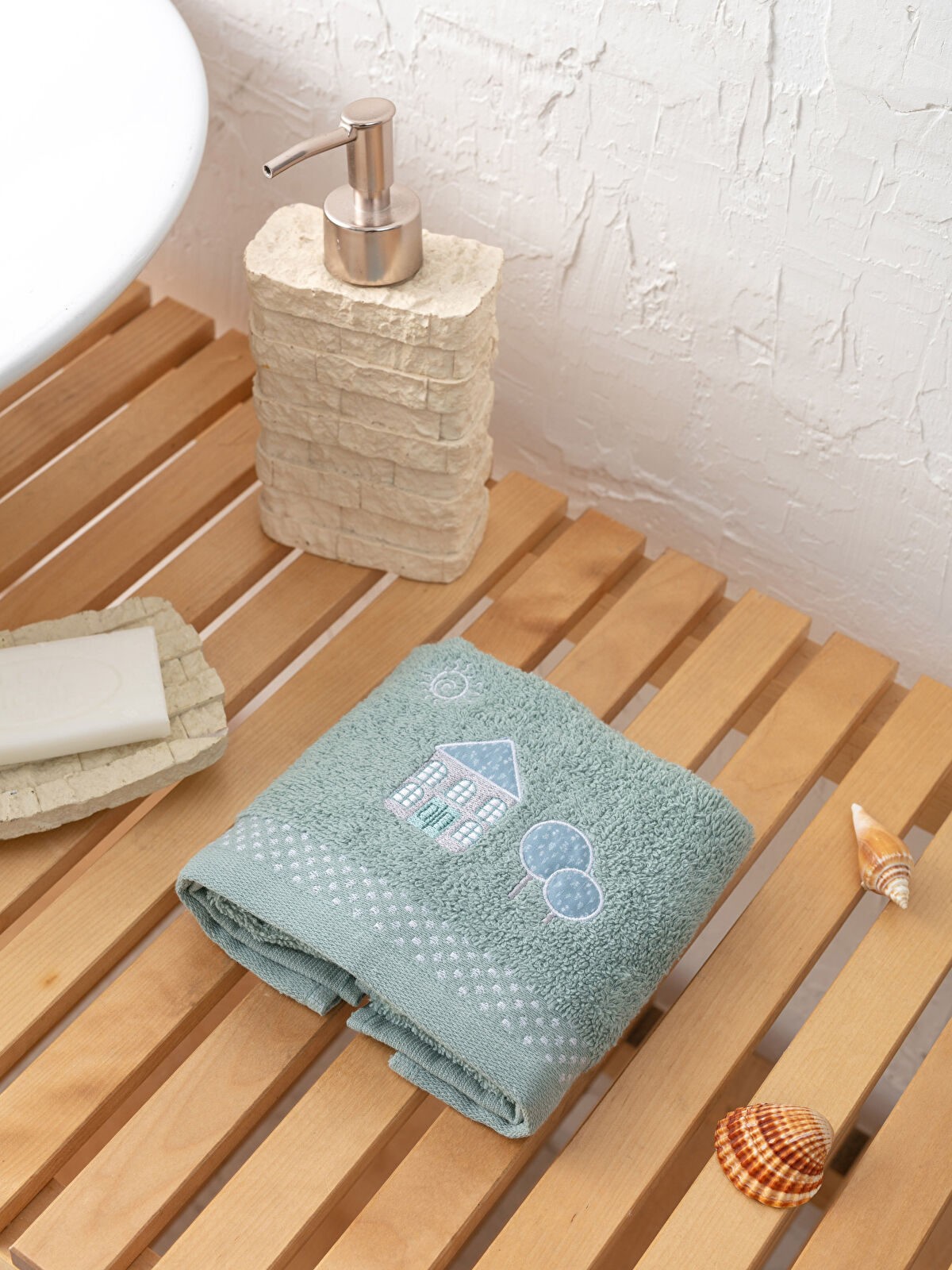 Nakış Detaylı Bukle Çocuk El Havlusu 30x50 Cm