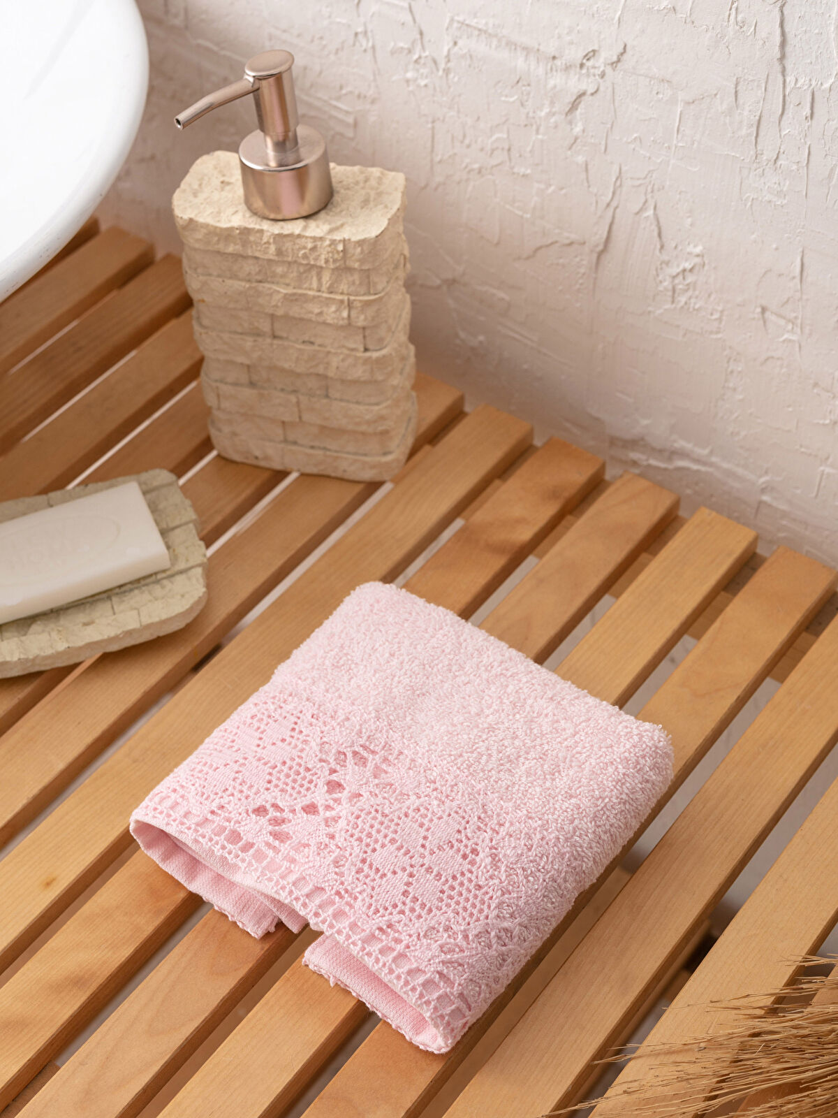 Dantel Detaylı Bukle El Havlusu 30x50 Cm