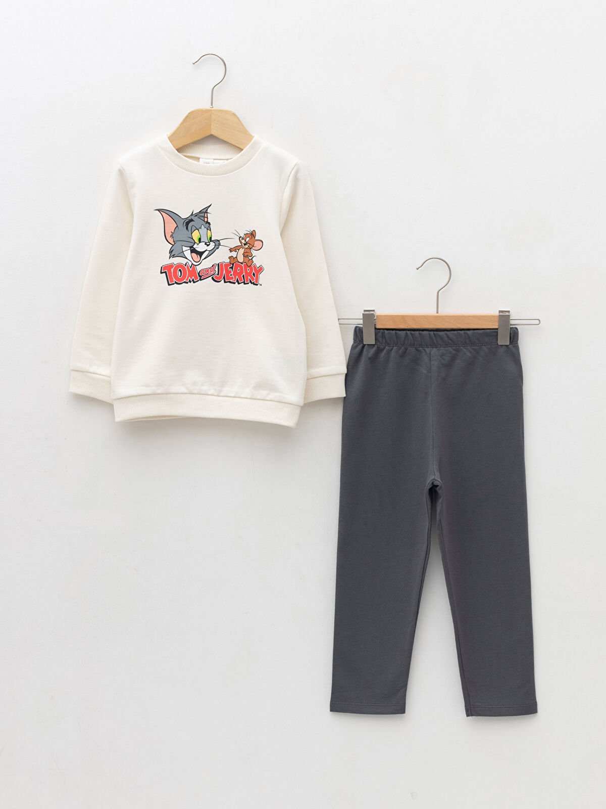 Bisiklet Yaka Uzun Kollu Tom ve Jerry Baskılı Kız Bebek Sweatshirt ve Tayt 2'li Takım