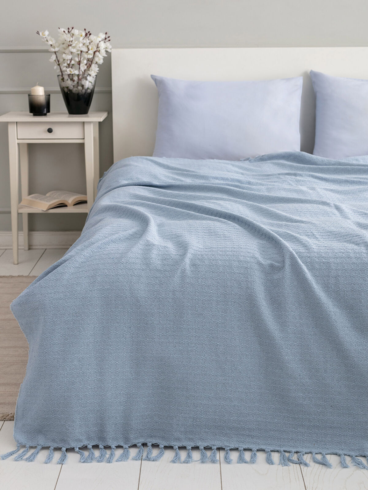 Çift Kişilik Püsküllü Yatak Örtüsü 200x230 Cm