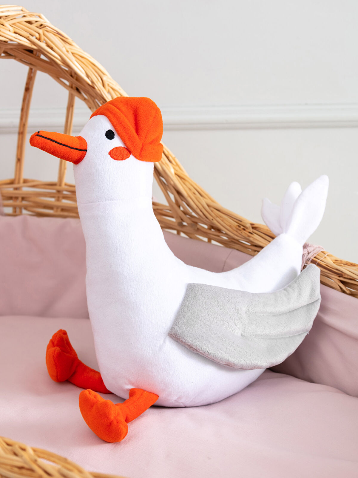 Nakış Detaylı Dolgulu Pelüş Bebek Ördek Kırlent 28x34 Cm