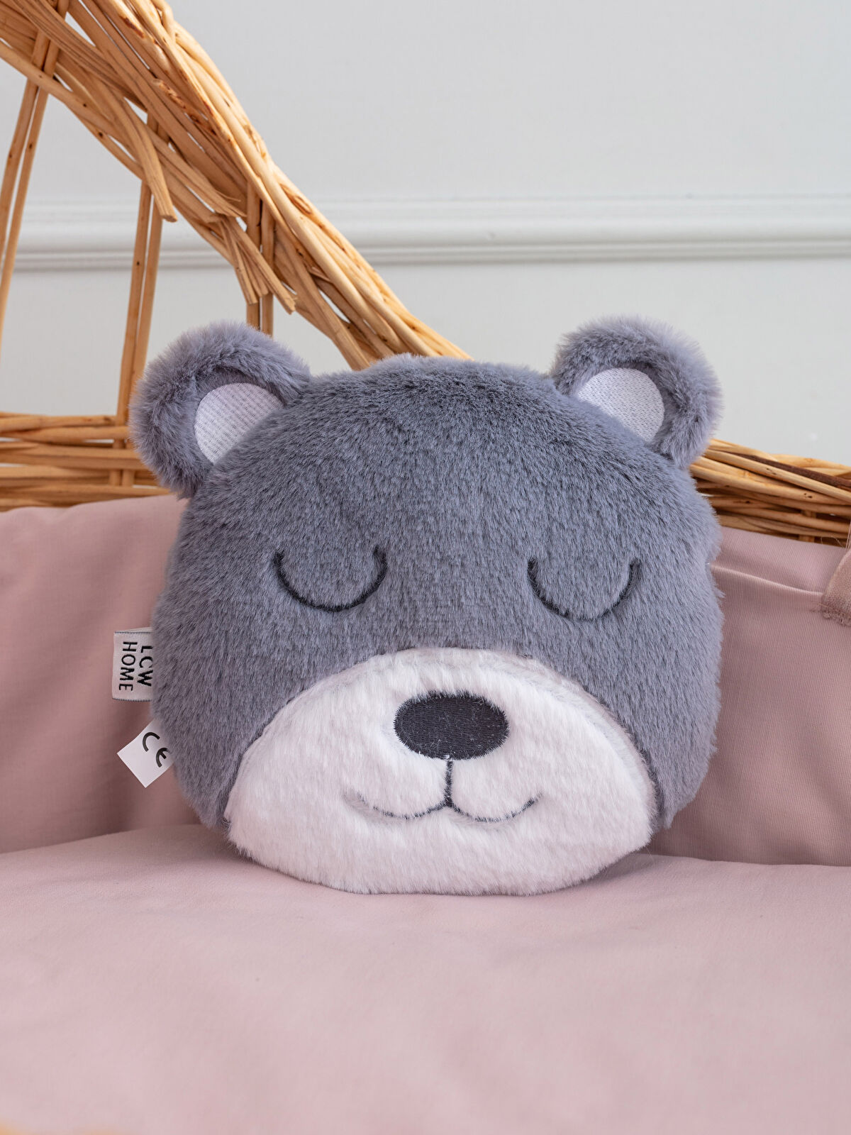 Nakış Detaylı Dolgulu Pelüş Bebek Kırlent 21x21 Cm