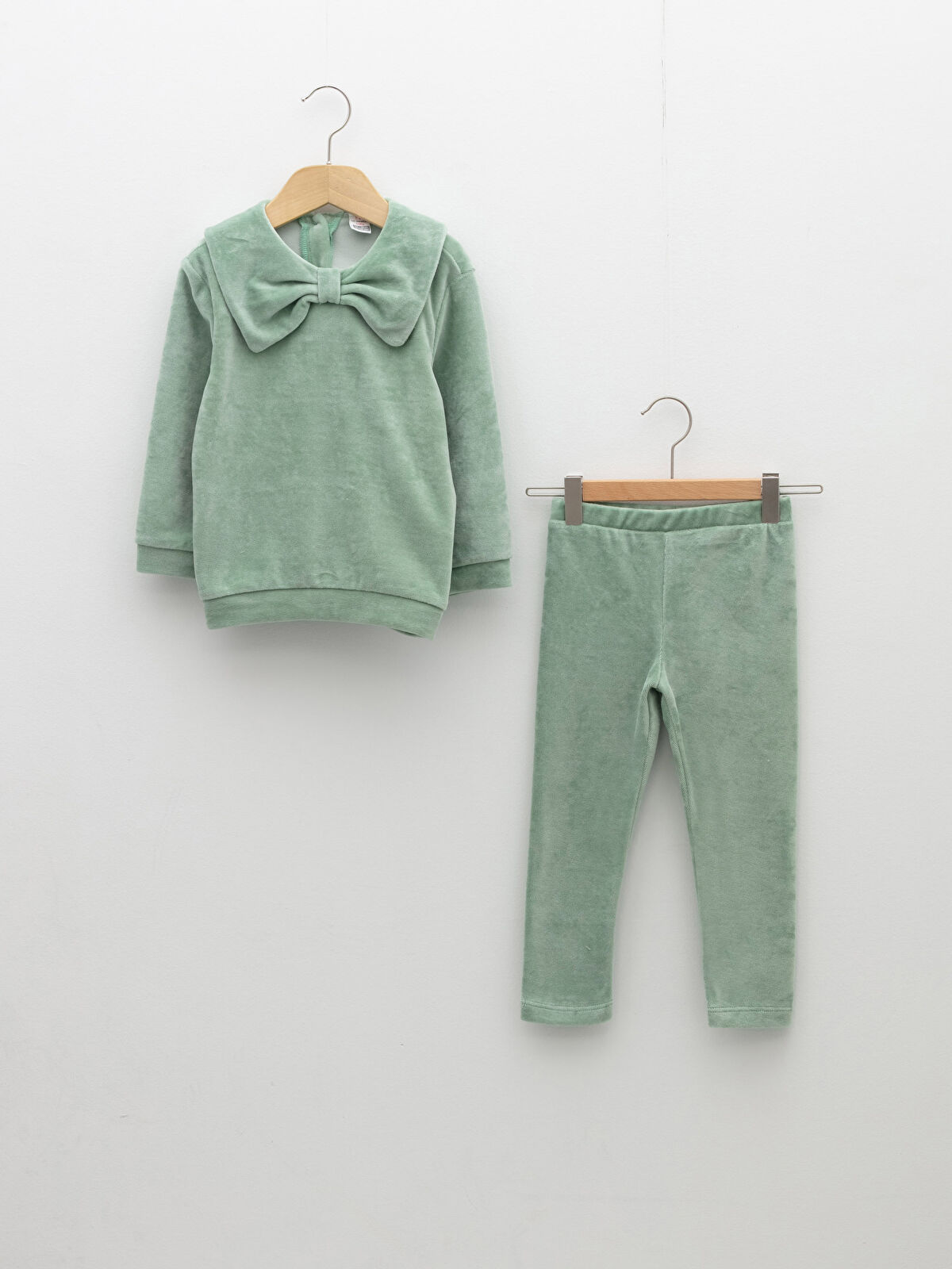 Bebe Yaka Uzun Kollu Basic Kadife Kız Bebek Sweatshirt ve Tayt 2'li Takım