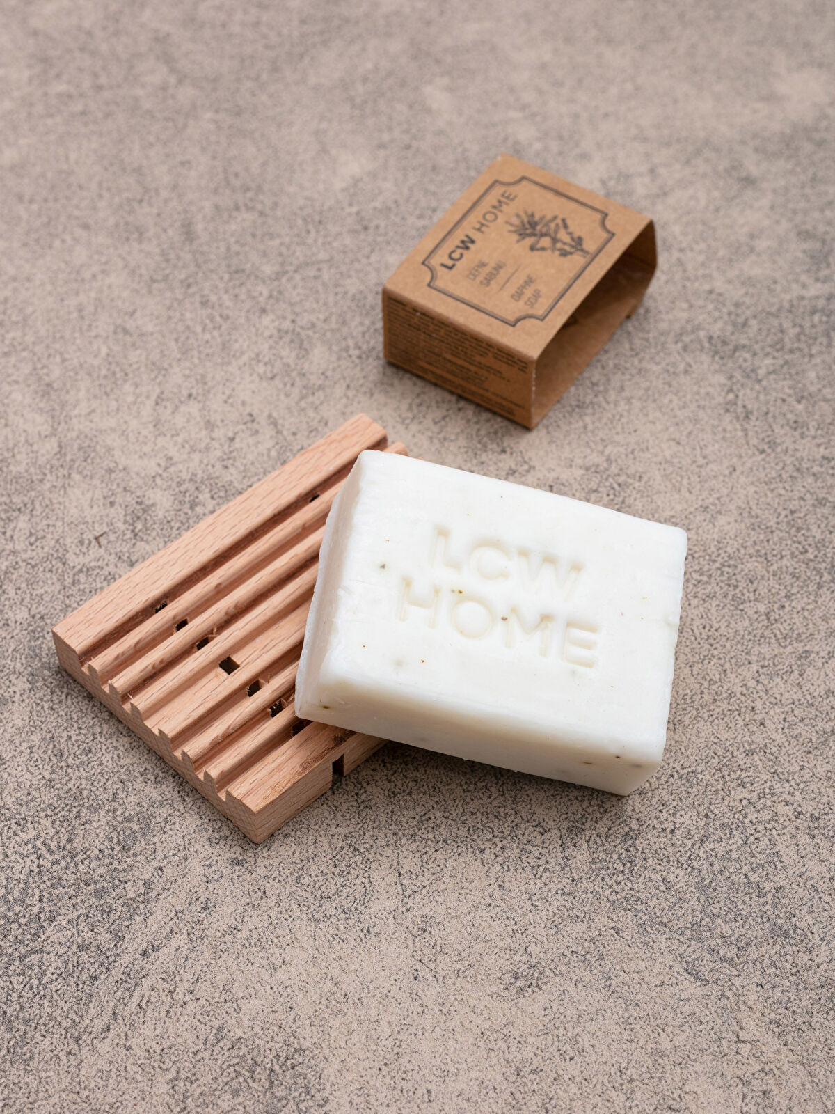 Defne Çiçeği Kokulu Katı Sabun 85 Gr Defne Çiçeği Kokulu Katı Sabun 85 Gr