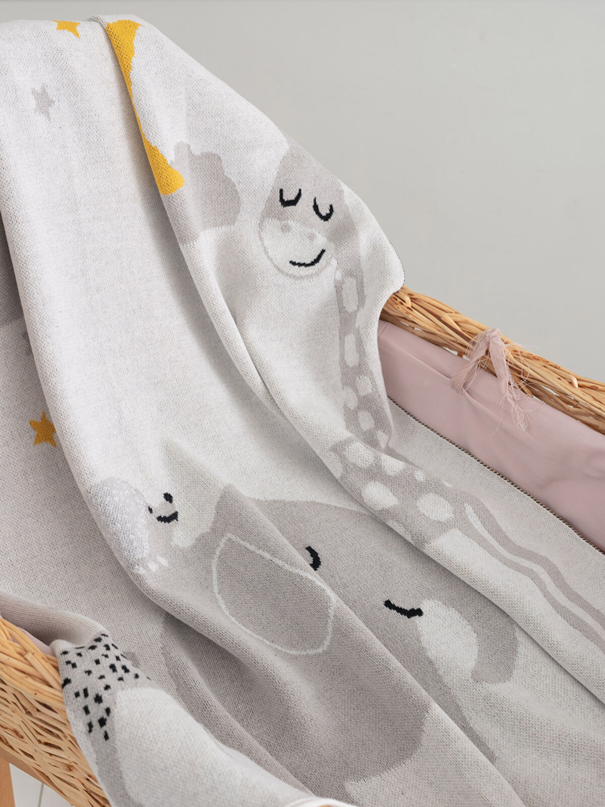 Desenli Triko Bebek Battaniyesi 80x100 Cm