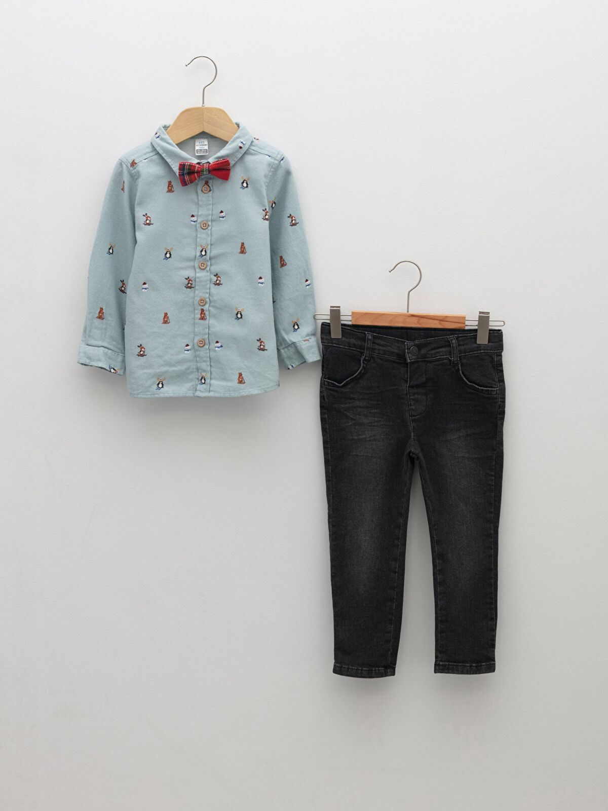 Yılbaşı Temalı Pamuklu Erkek Bebek Gömlek Jean ve Papyon 3'lü Takım