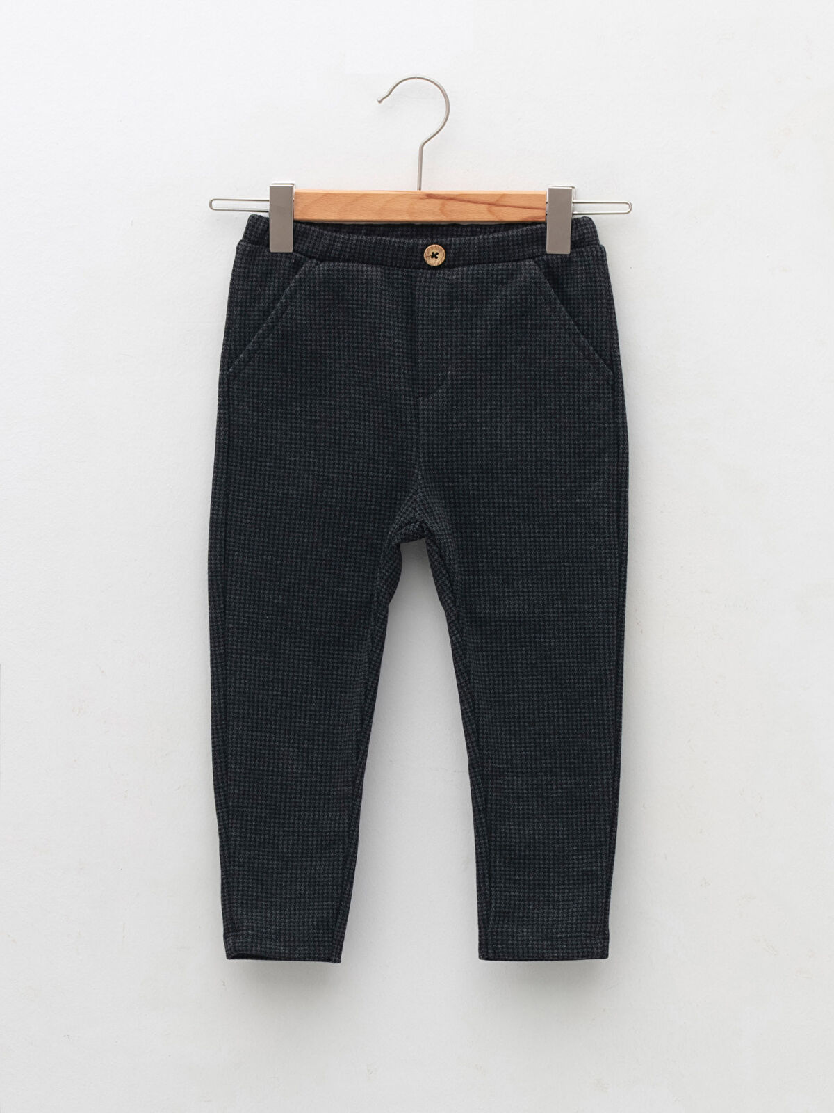 Beli Lastikli Ekose Erkek Bebek Eşofman Altı Beli Lastikli Ekose Erkek Bebek Eşofman Altı