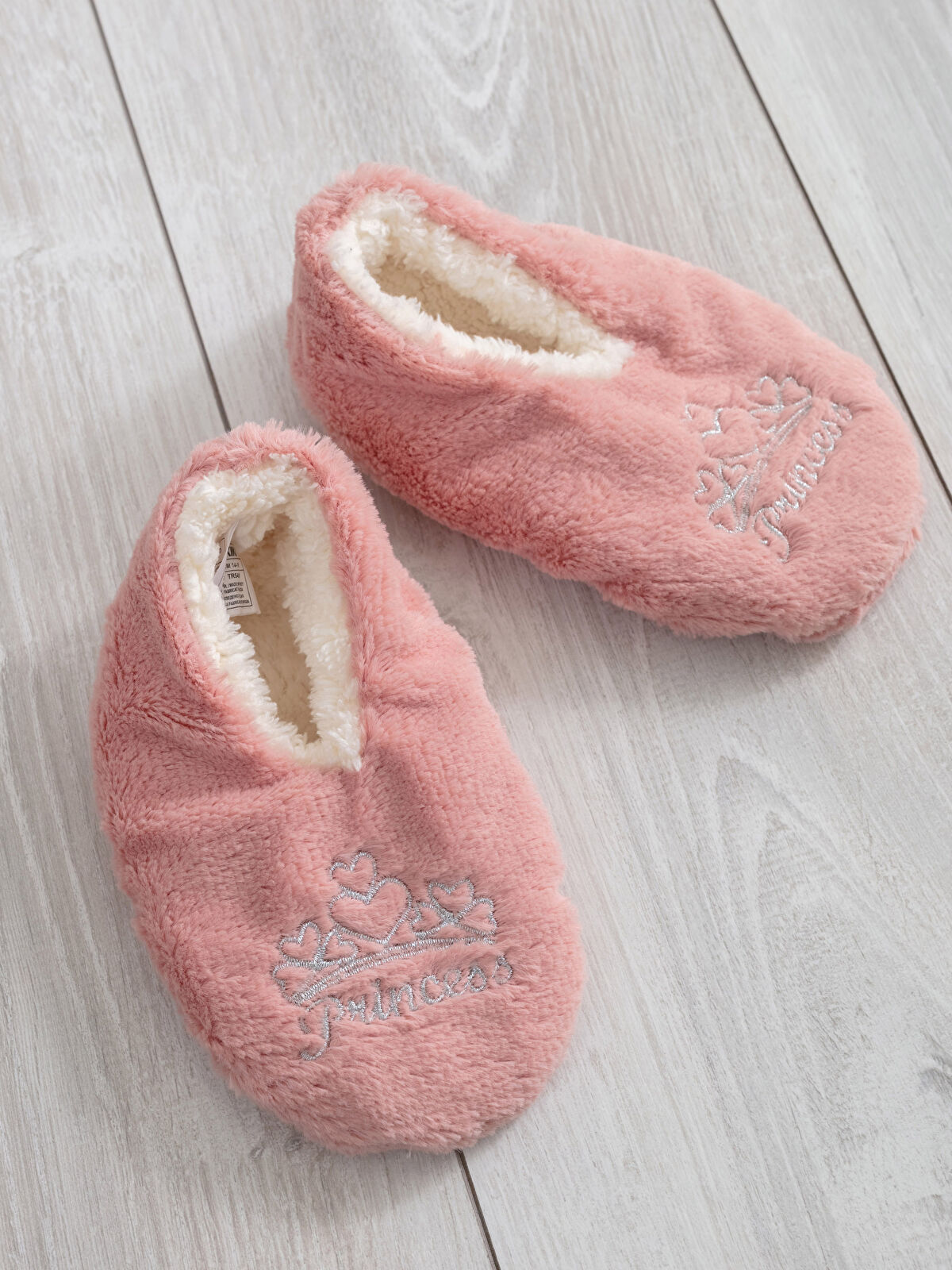 Nakış Detaylı Pelüş Kız Çocuk Ev Patiği