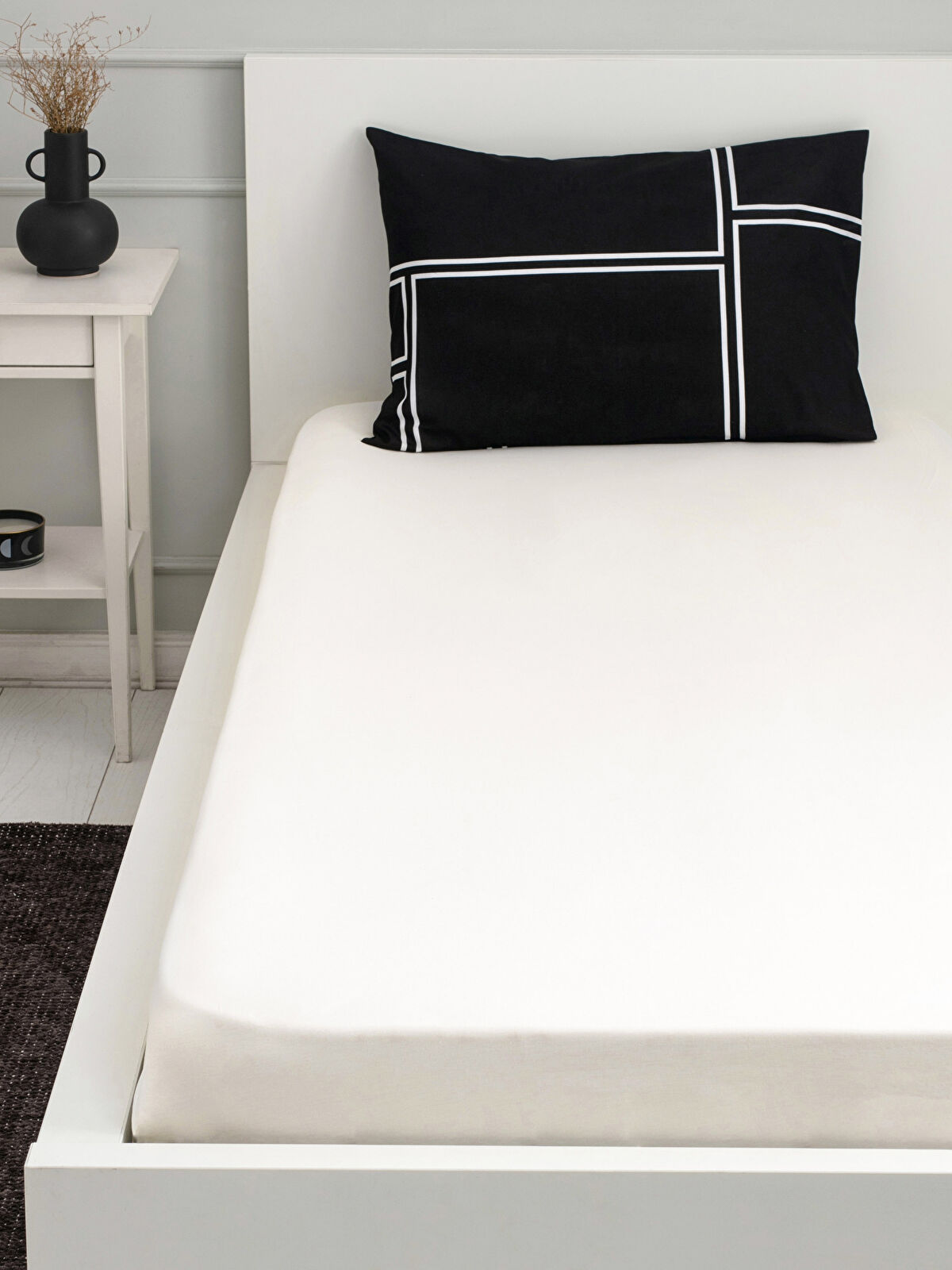 Tek Kişilik Pamuklu Düz Lastikli Çarşaf 100x200x30 Cm