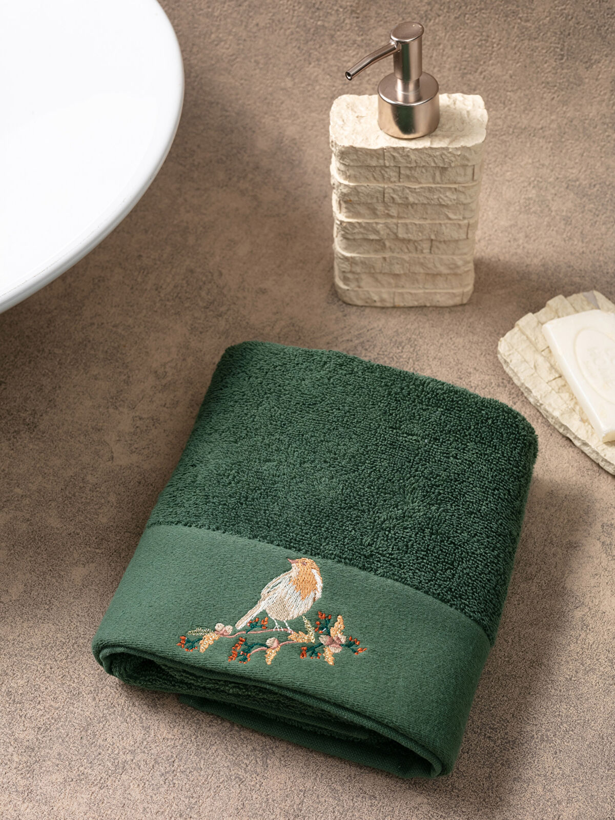 Balık Nakışlı Yüz Havlusu 50x80 Cm