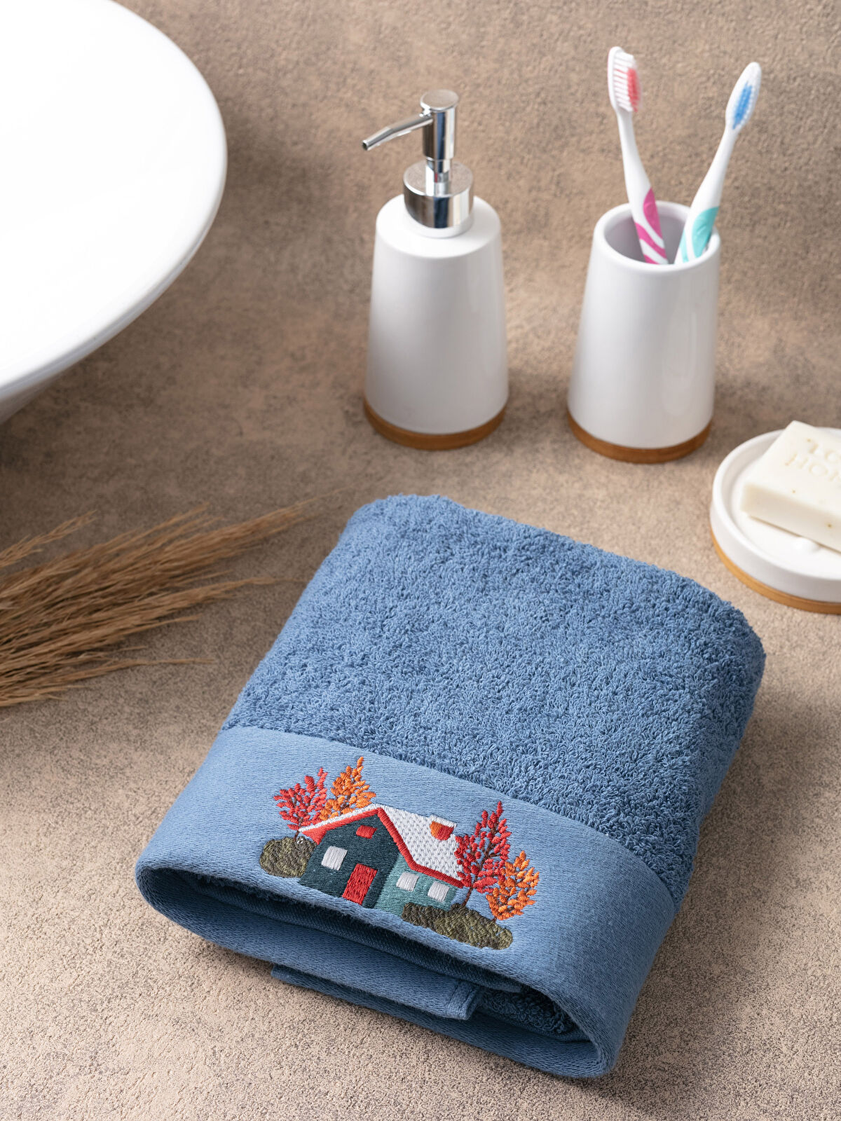 Nakışlı Yüz Havlusu 50x80 Cm