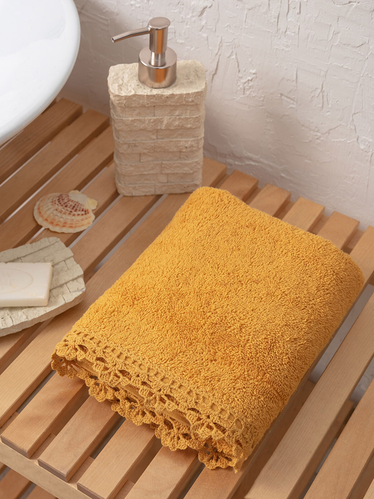 Dantel Detaylı Bukle Yüz Havlusu 50x80 Cm