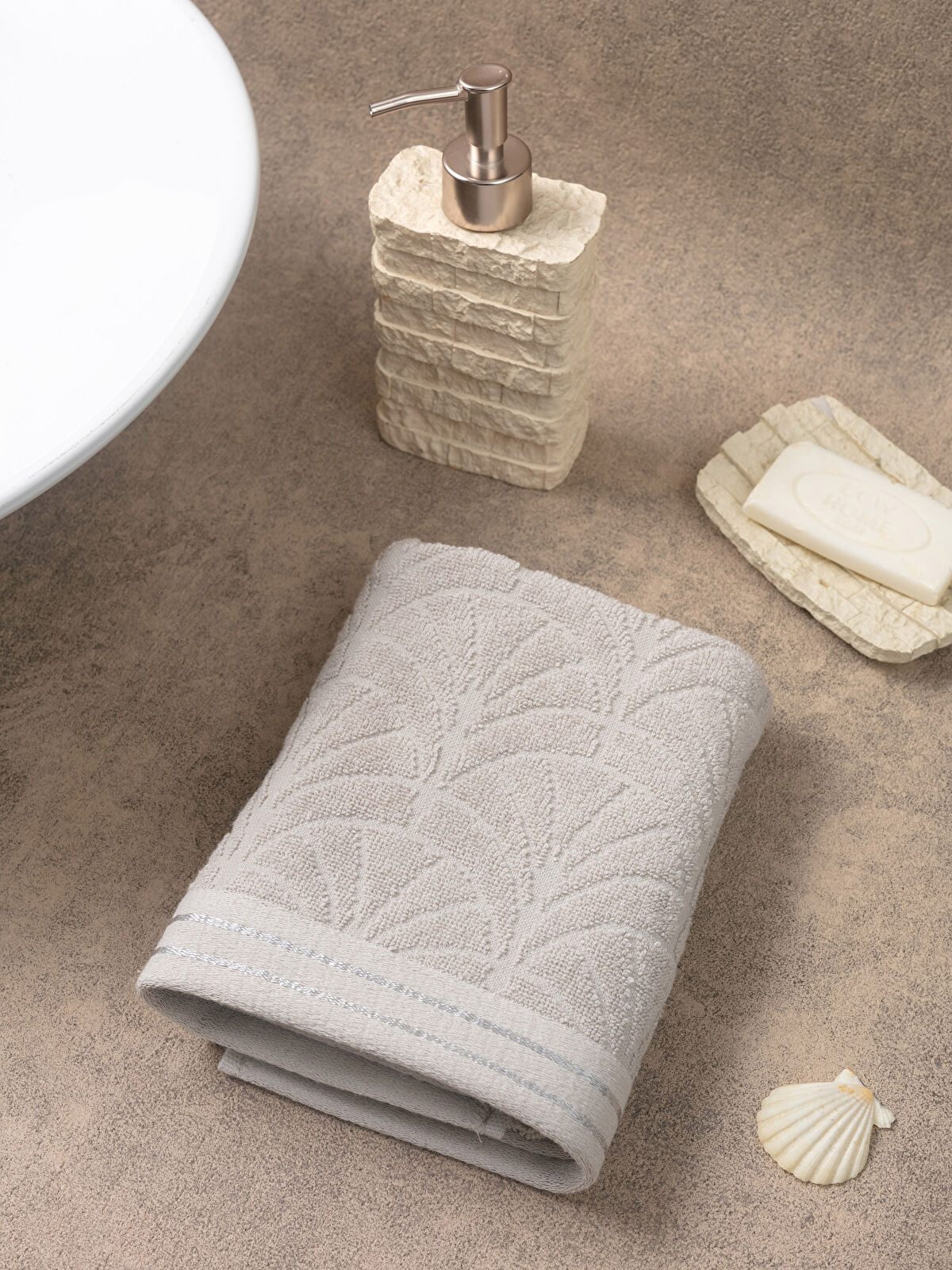 Kendinden Desenli Yüz Havlusu 50x80 Cm