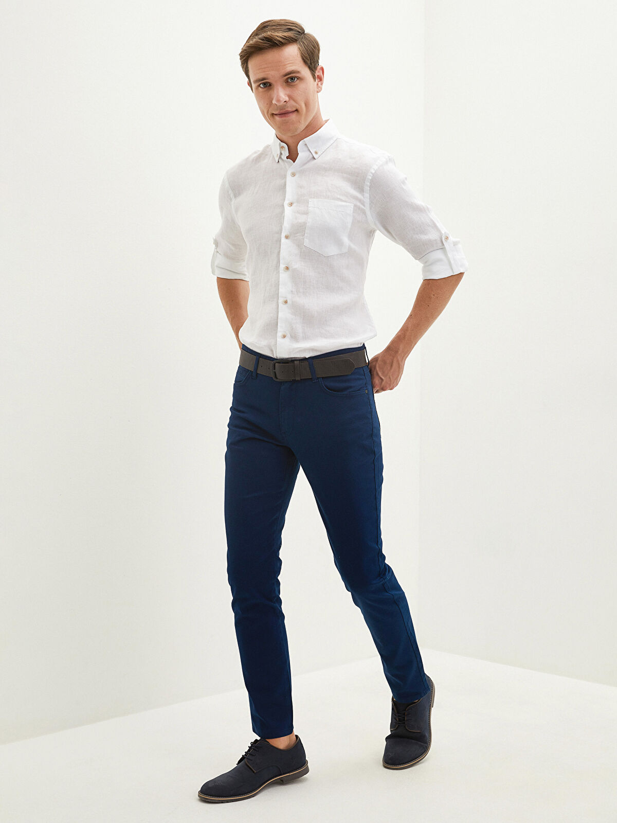 LCW CLASSIC Slim Fit Kemerli Erkek Pantolon LCW CLASSIC Slim Fit Kemerli Erkek Pantolon