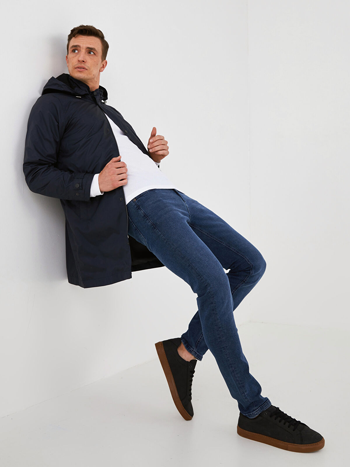 LCW VISION Slim Fit Kapüşonlu İnce Erkek Mont