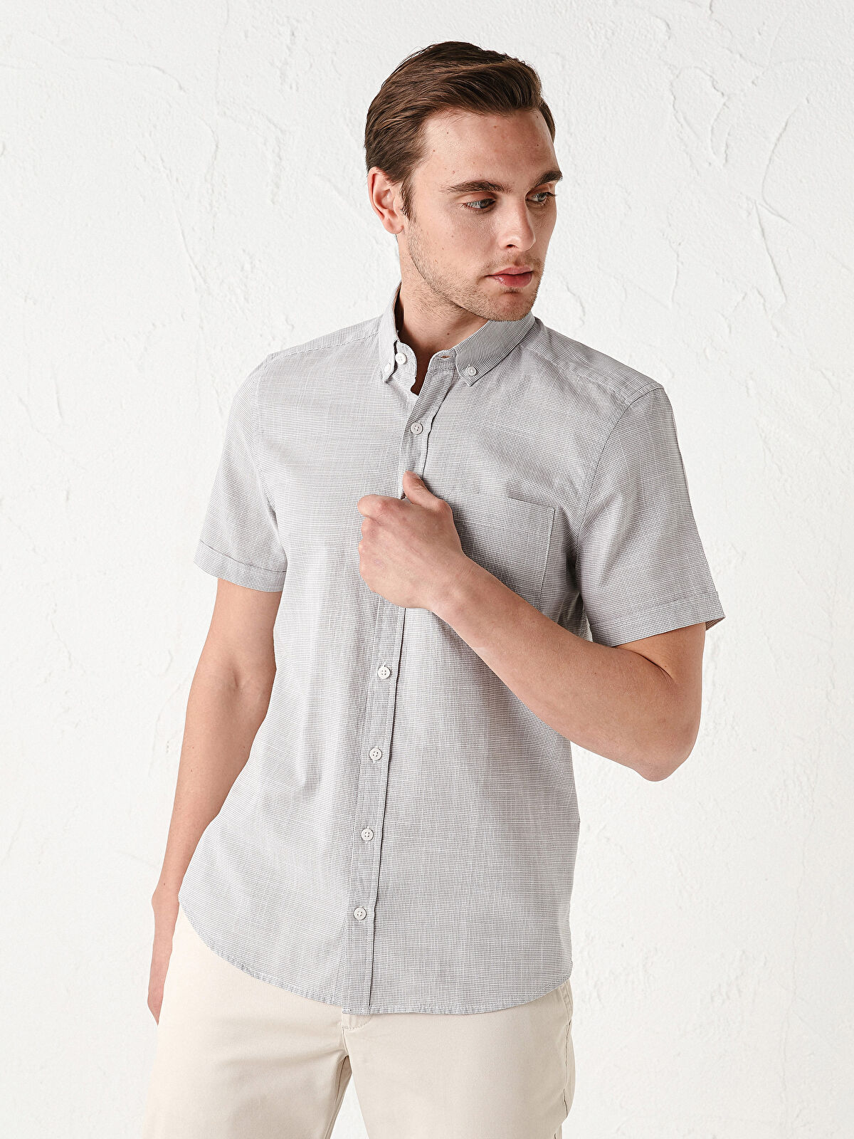 LCW CLASSIC Slim Fit Kısa Kollu Poplin Gömlek