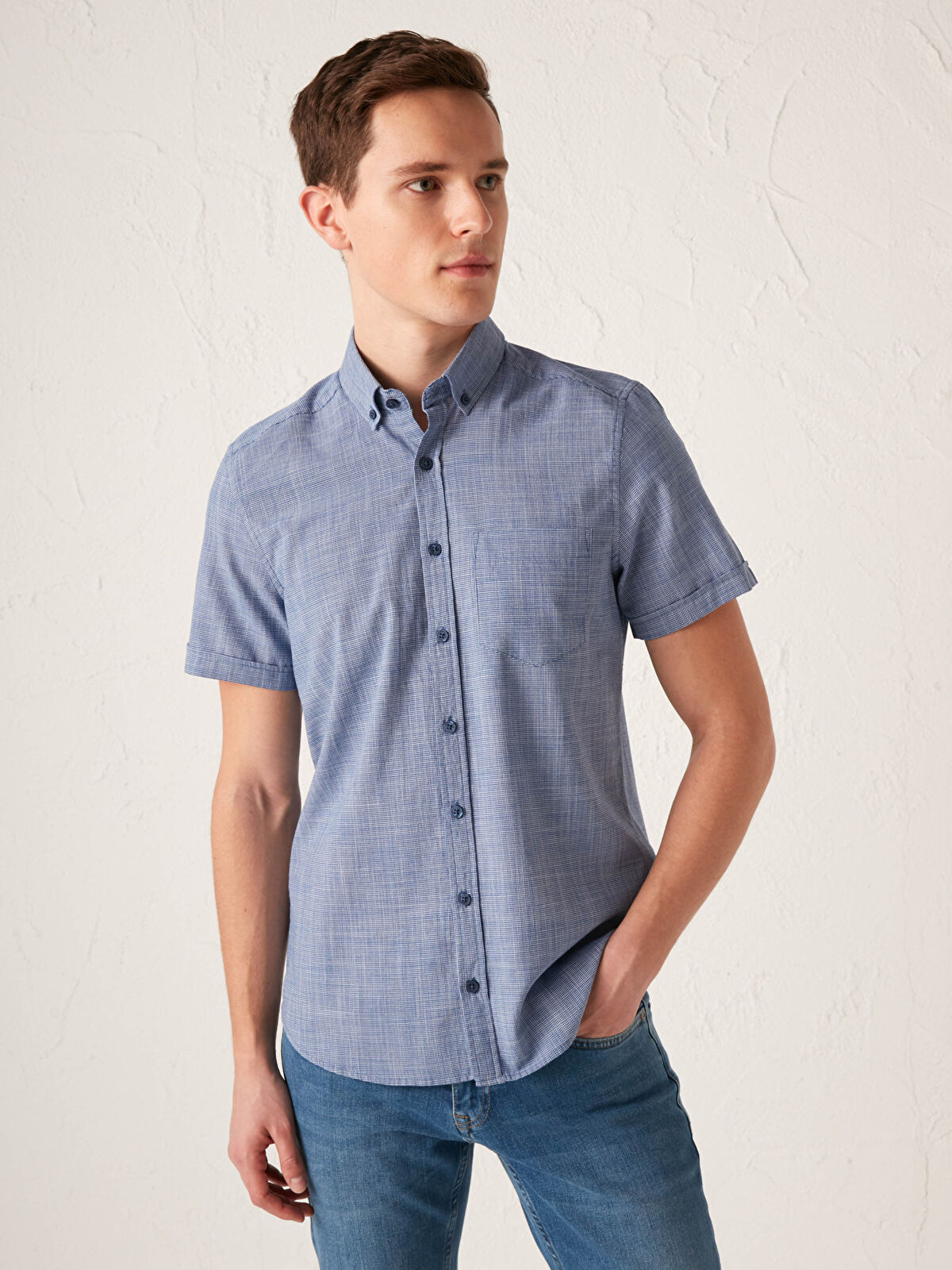 LCW CLASSIC Slim Fit Kısa Kollu Poplin Gömlek