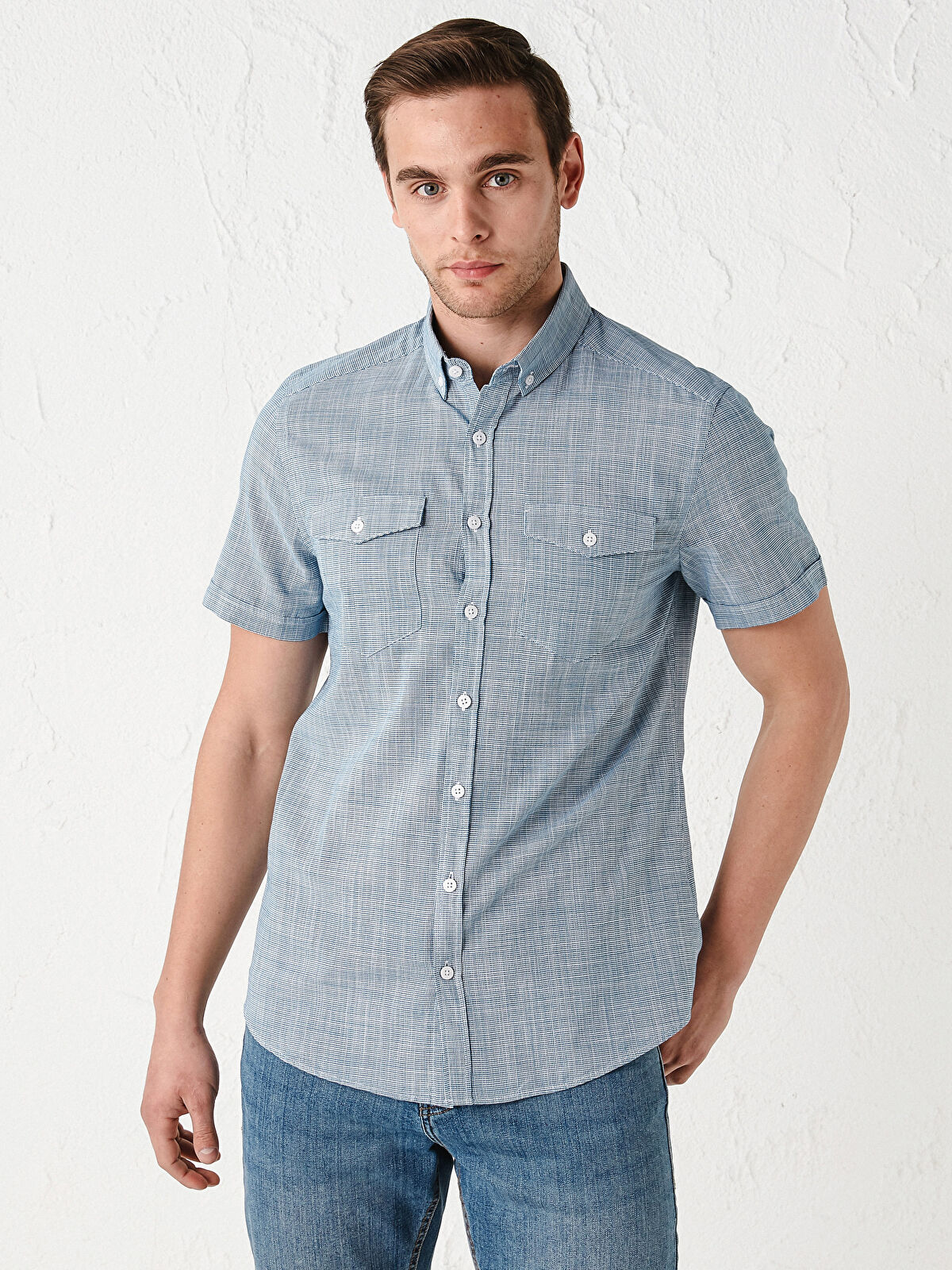 LCW CLASSIC Slim Fit Kısa Kollu Desenli Poplin Erkek Gömlek