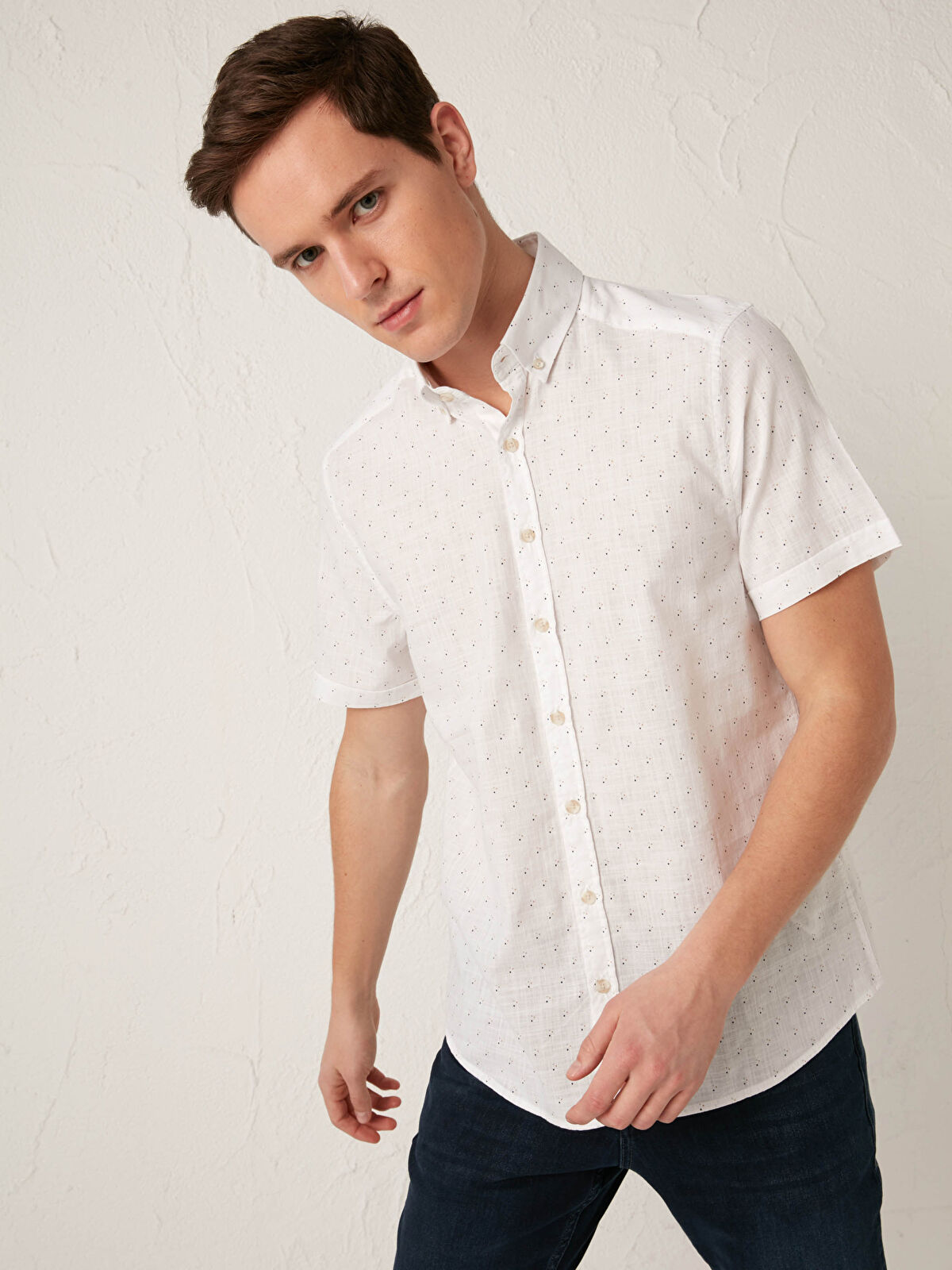 LCW CLASSIC Slim Fit Kısa Kollu Oxford Erkek Gömlek