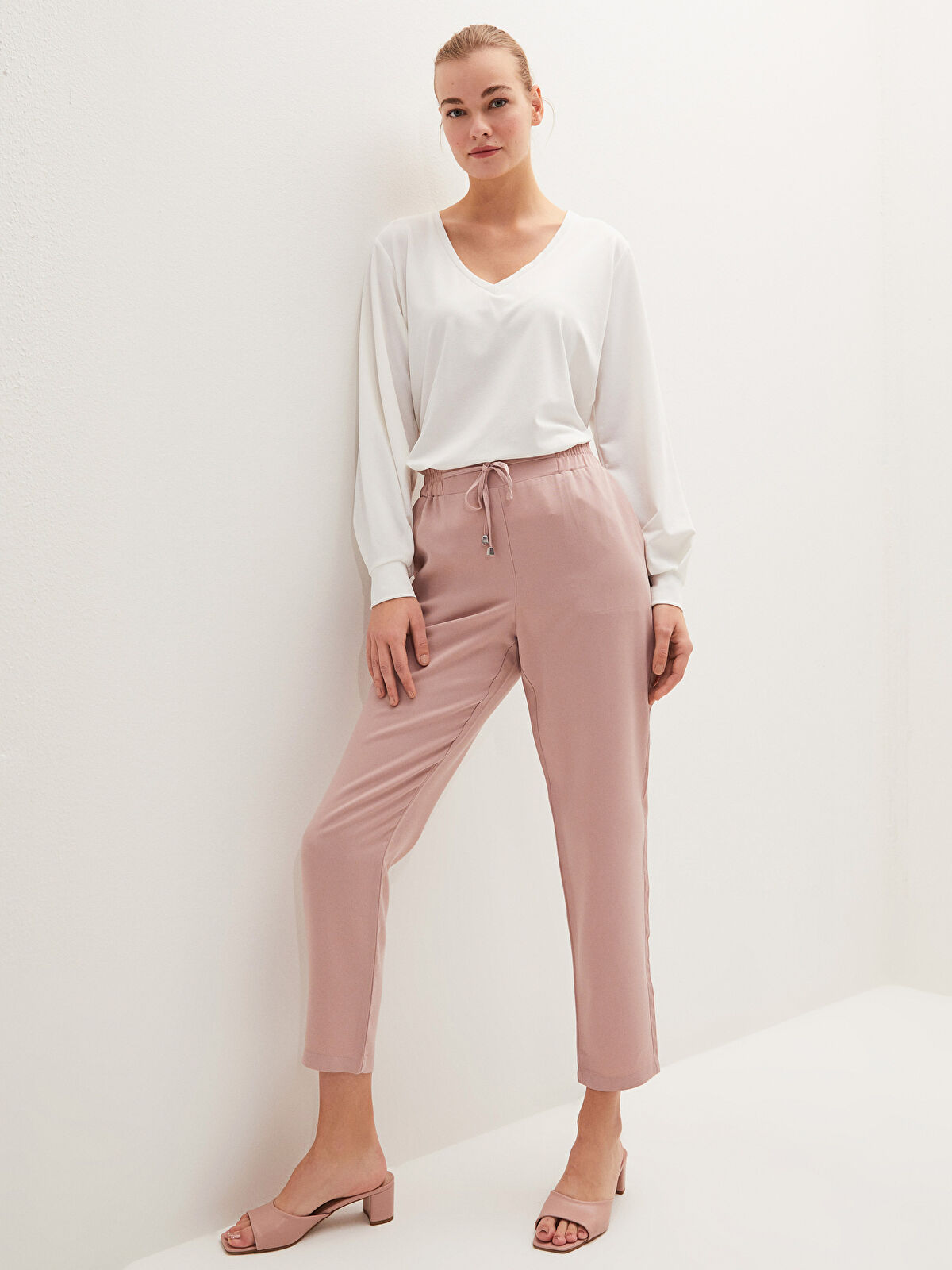 LCW BASIC Beli Lastikli Cep Detaylı Tencel Kumaş Kadın Pantolon