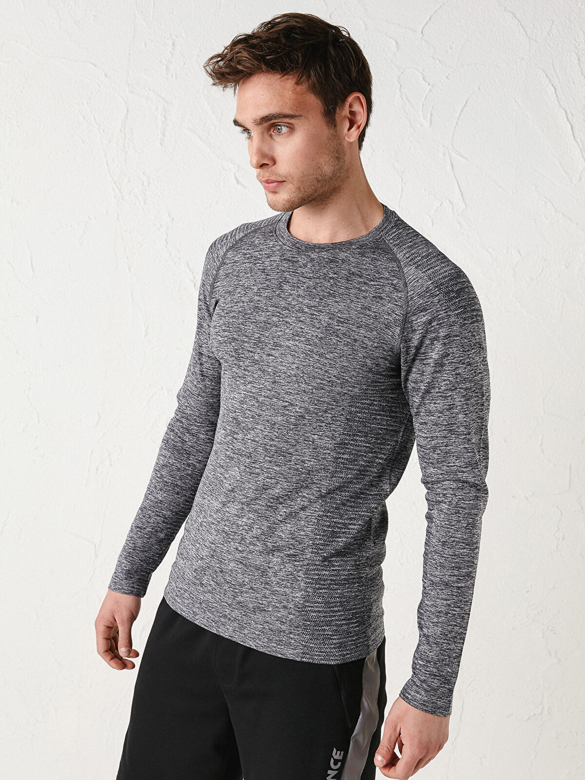 LCW SPORTS Bisiklet Yaka Uzun Kollu Desenli Aktif Spor Erkek Tişört