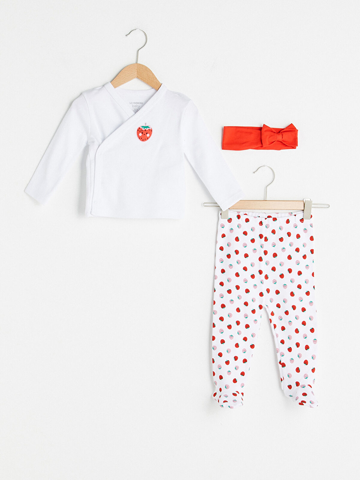 Zarf Yaka Uzun Kollu Baskılı Pamuklu Kız Bebek 3'lü Takım Zarf Yaka Uzun Kollu Baskılı Pamuklu Kız Bebek 3'lü Takım